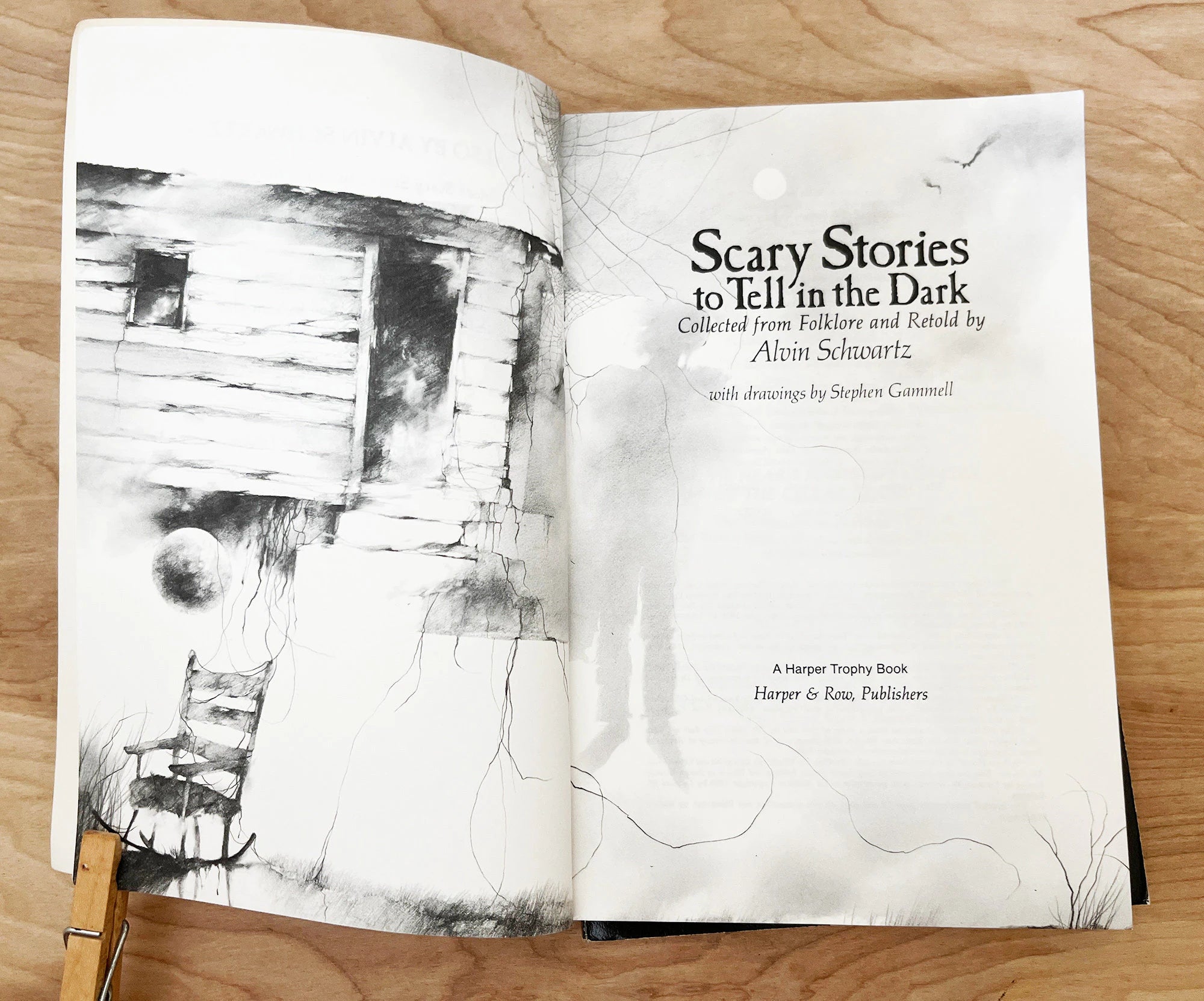 Vintage Scary Stories To Tell In The Dark 1 and 2 by Alvin Schwartzwith ...
