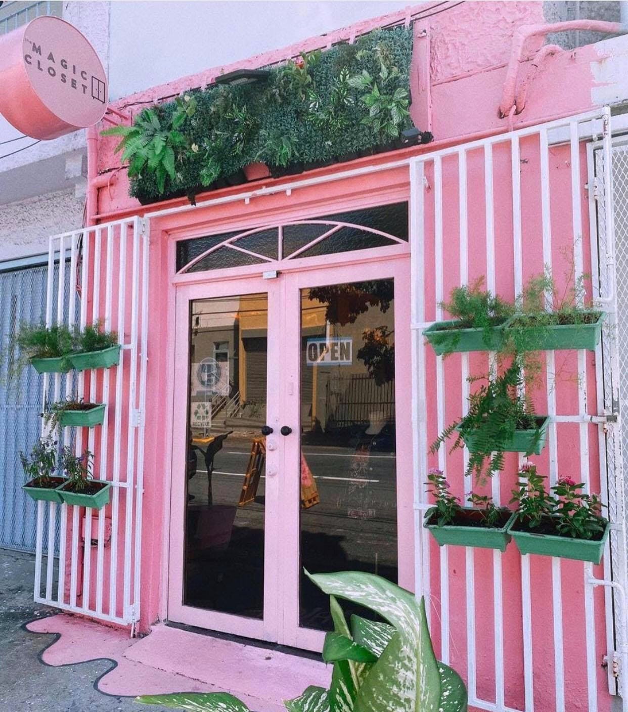 The Magic Closet - Curated Collection of Unique Items | Shop THRILLING