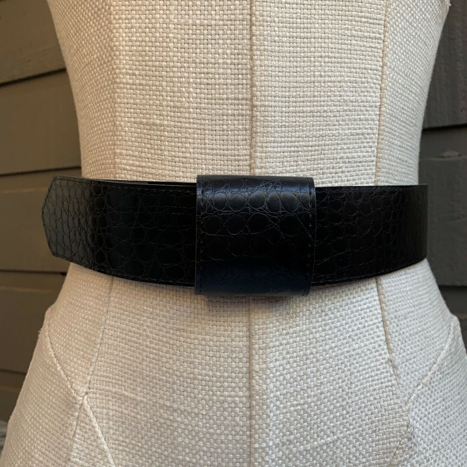 Vintage Women's Black Croc Embossed Faux Leather Belt Snap Button Adju ...