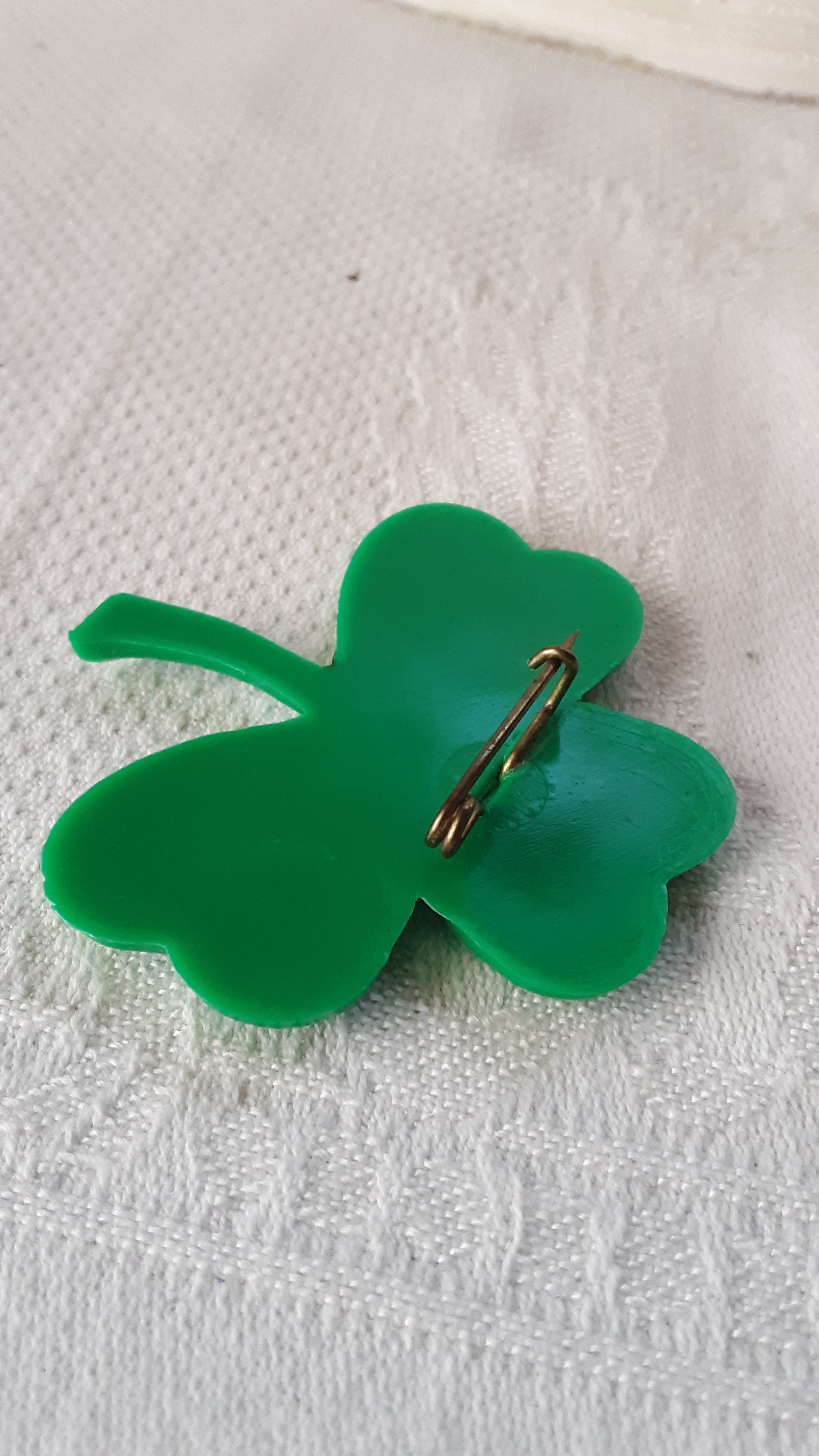 Vintage 50's Green Shamrock Pin | Shop THRILLING