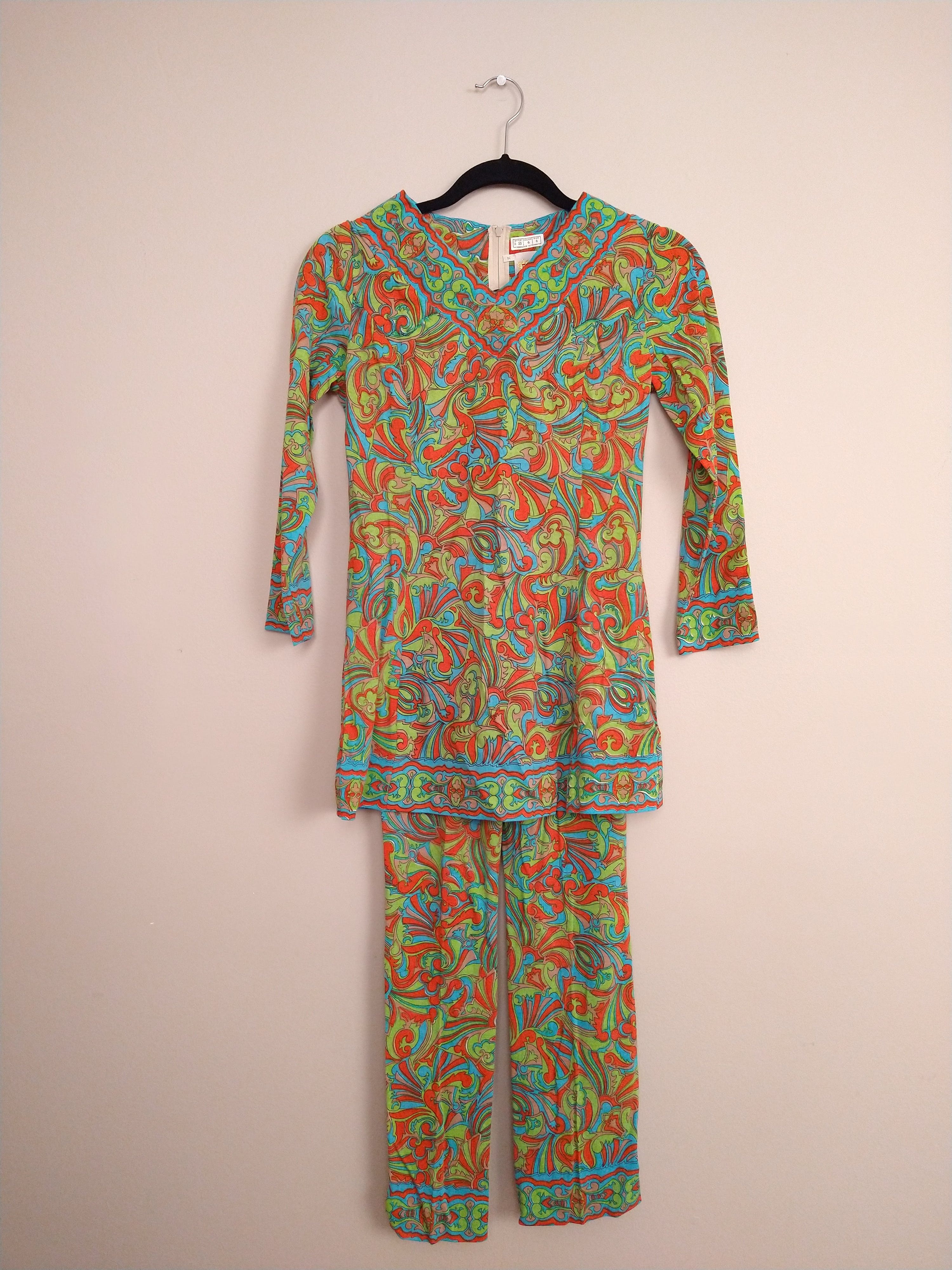 Vintage 60's Colorful Printed Top and Pants Set by Frederick Altmann ...