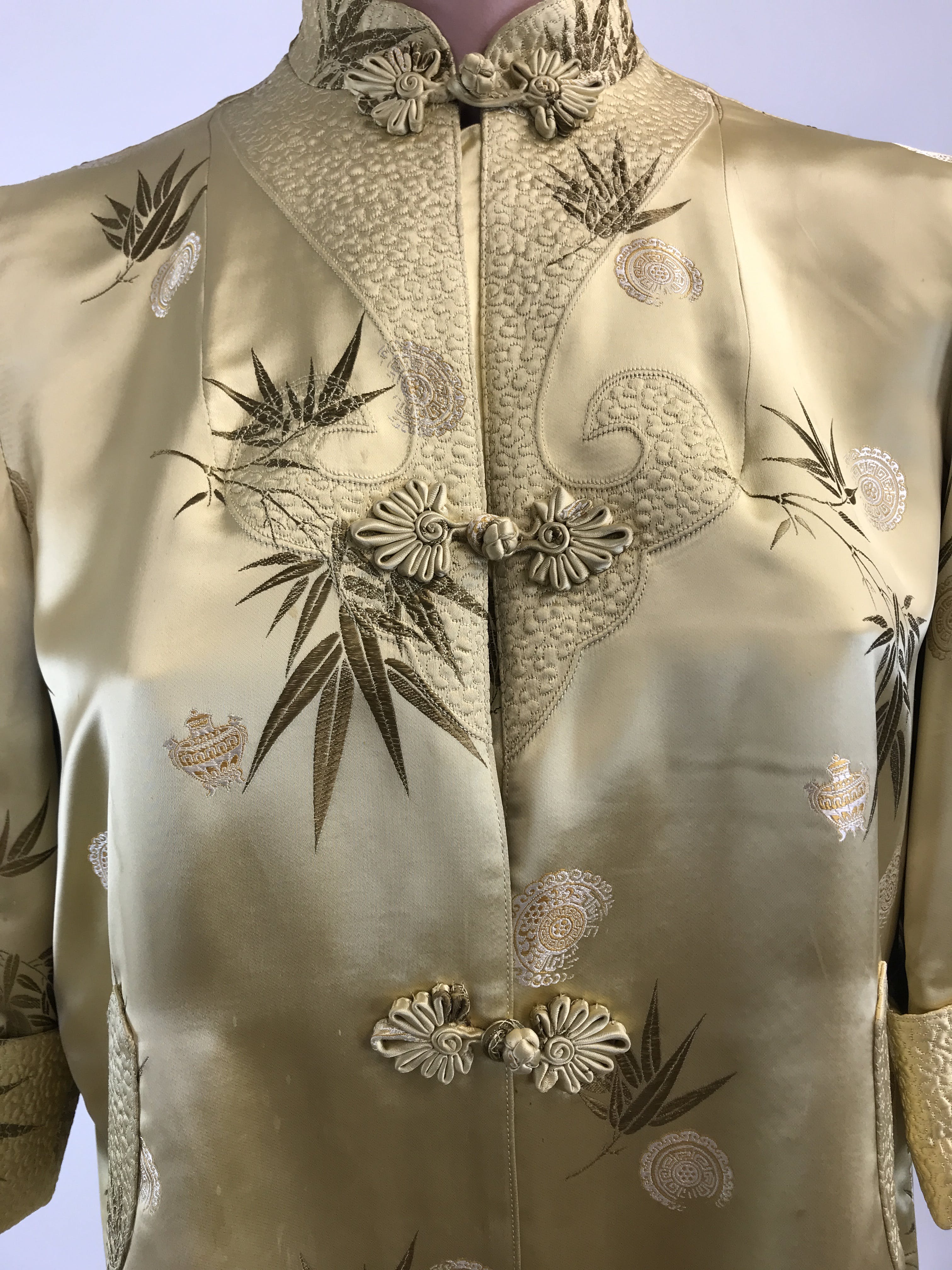 Vintage 60's Gold Robe With Bamboo Pattern | Shop THRILLING
