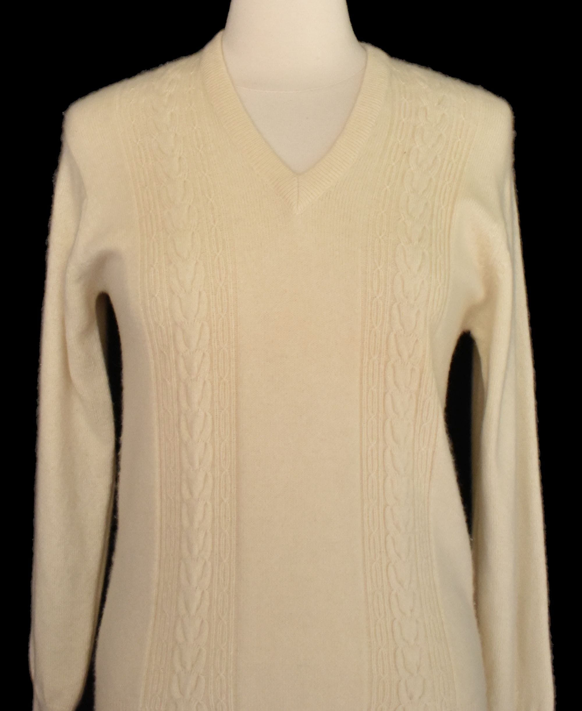 Vintage 60's Off White Cable Knit V-Neck Pullover Cashmere Sweater by ...
