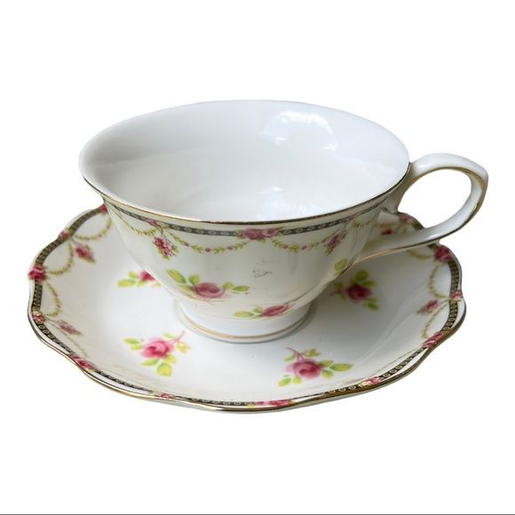 Vintage Rose Teacup and Saucer Set of Two Beautiful Roses Bone China ...