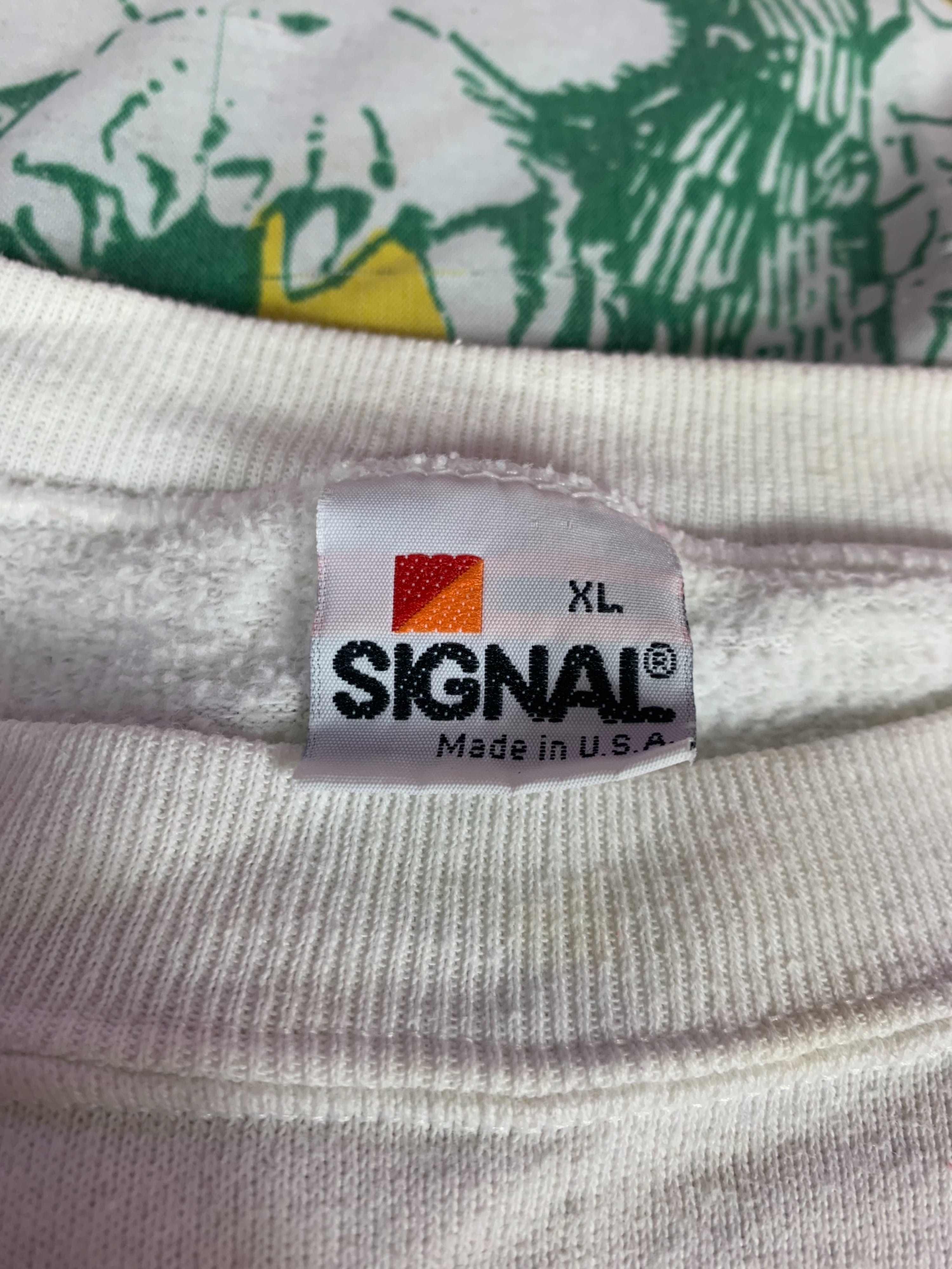 Vintage 80's Peanuts Charlie Brown Snoopy Crewneck Sweatshirt by Signal ...