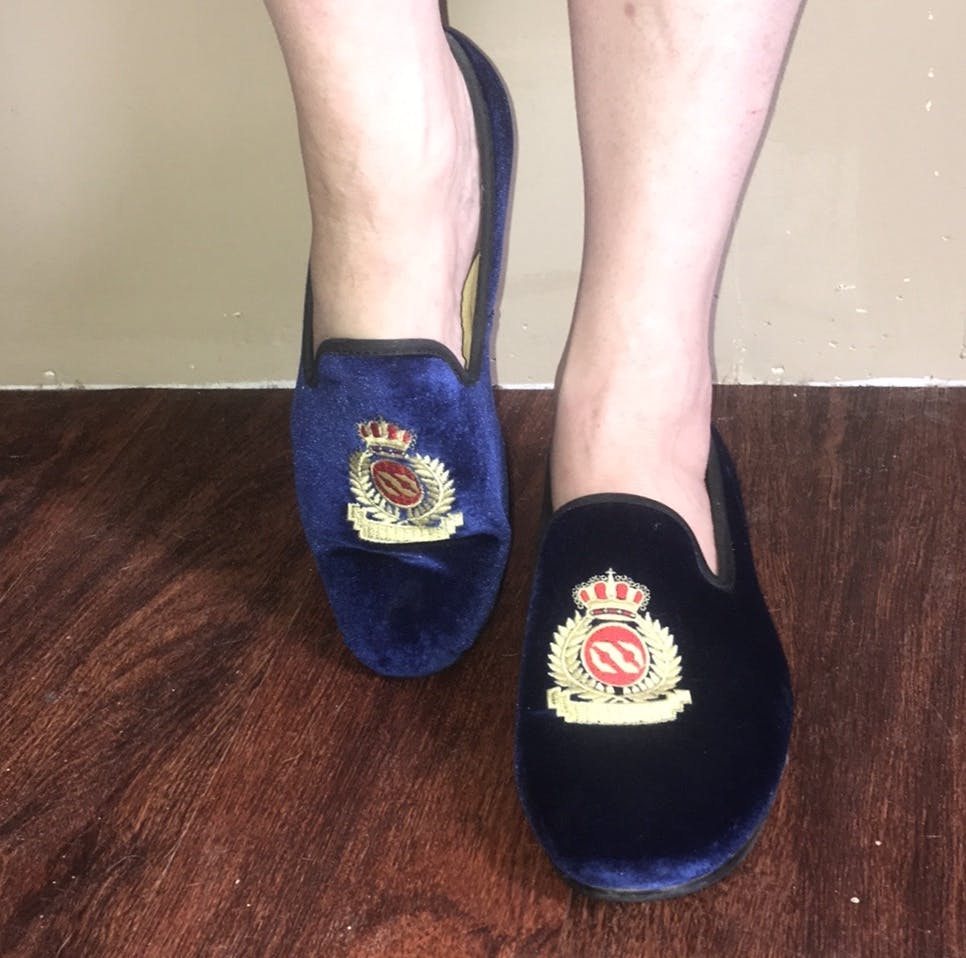 Vintage 90's Blue Velvet Royal Crest Shoes by Journey West | Shop THRILLING