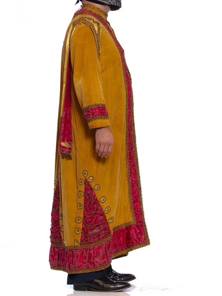 Vintage Edwardian Yellow Ochre Velvet Men's Duster with Gold and ...