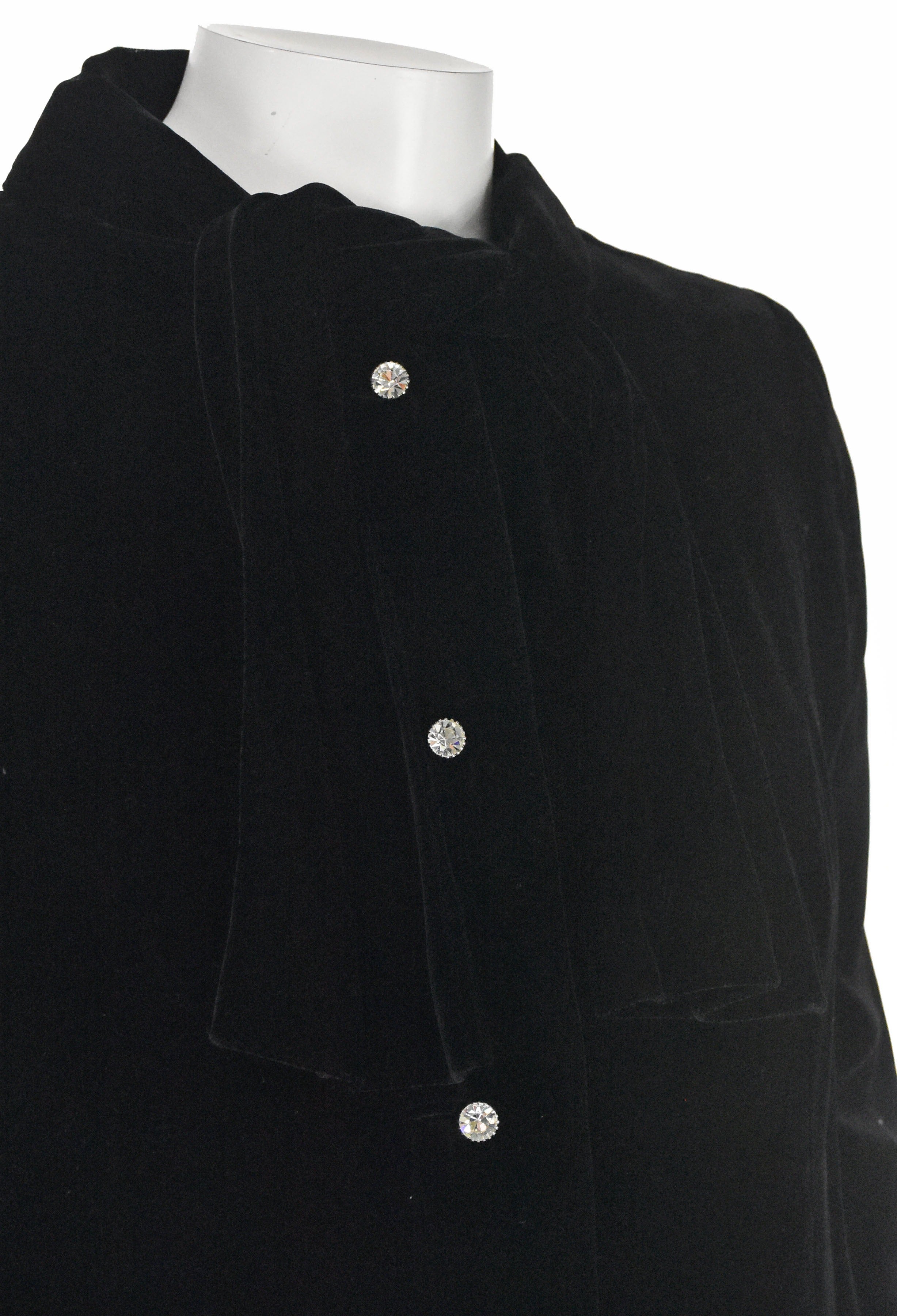 Vintage Full Length Black Velvet Opera Evening Formal Coat | Shop THRILLING