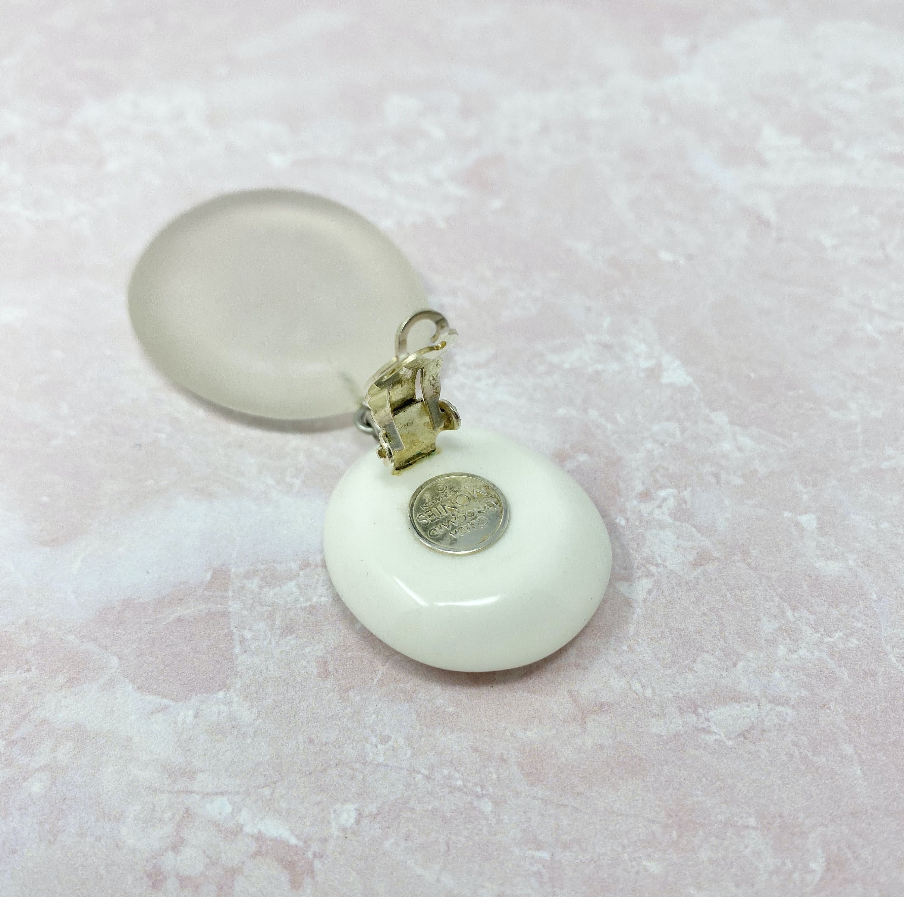 Vintage 80’s White and Clear Frosted Lucite Dangle Earrings by Gerda ...