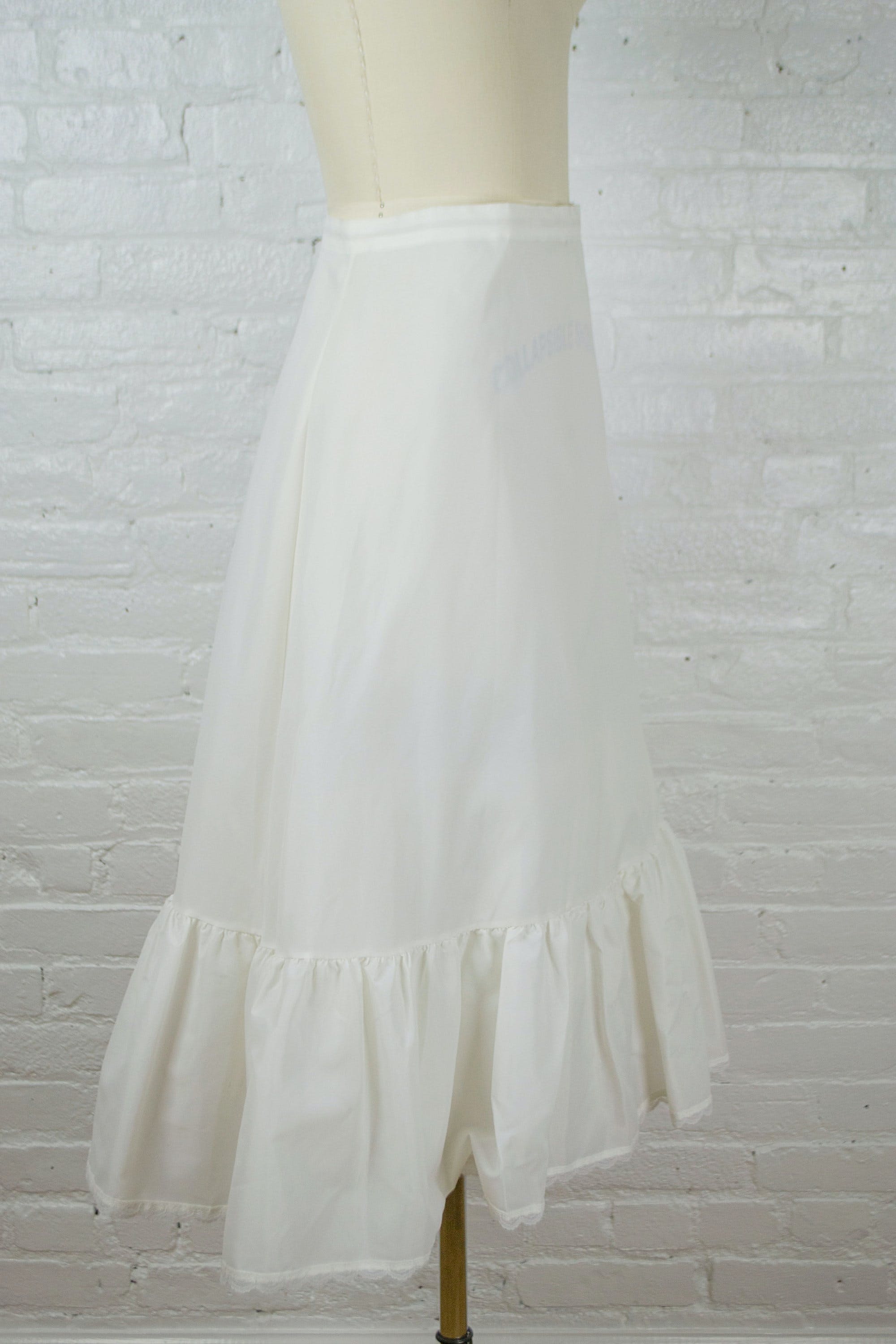 Vintage 70's White Crinoline Slip | Shop THRILLING