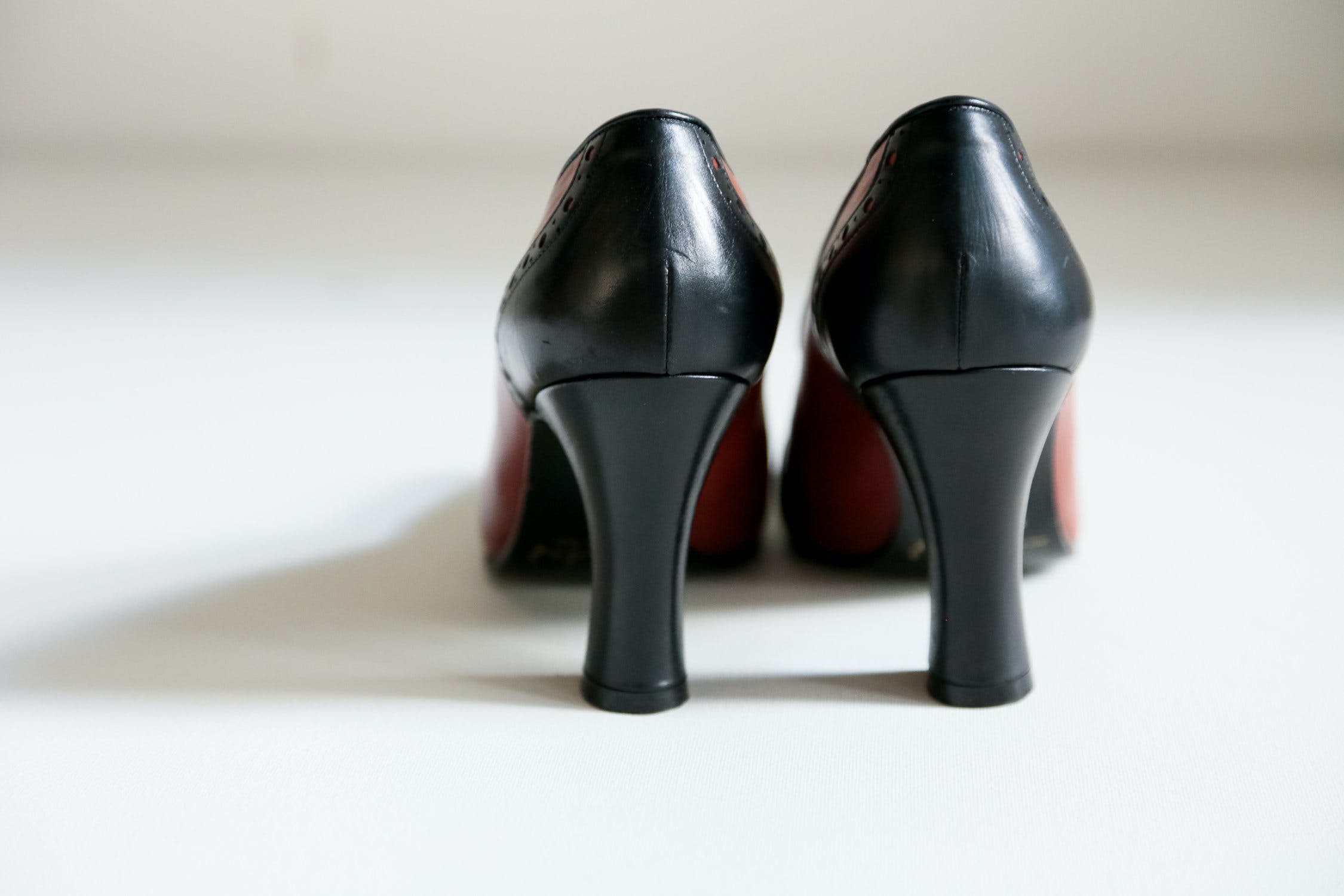 Vintage 60's Black Leather Heels | Shop THRILLING
