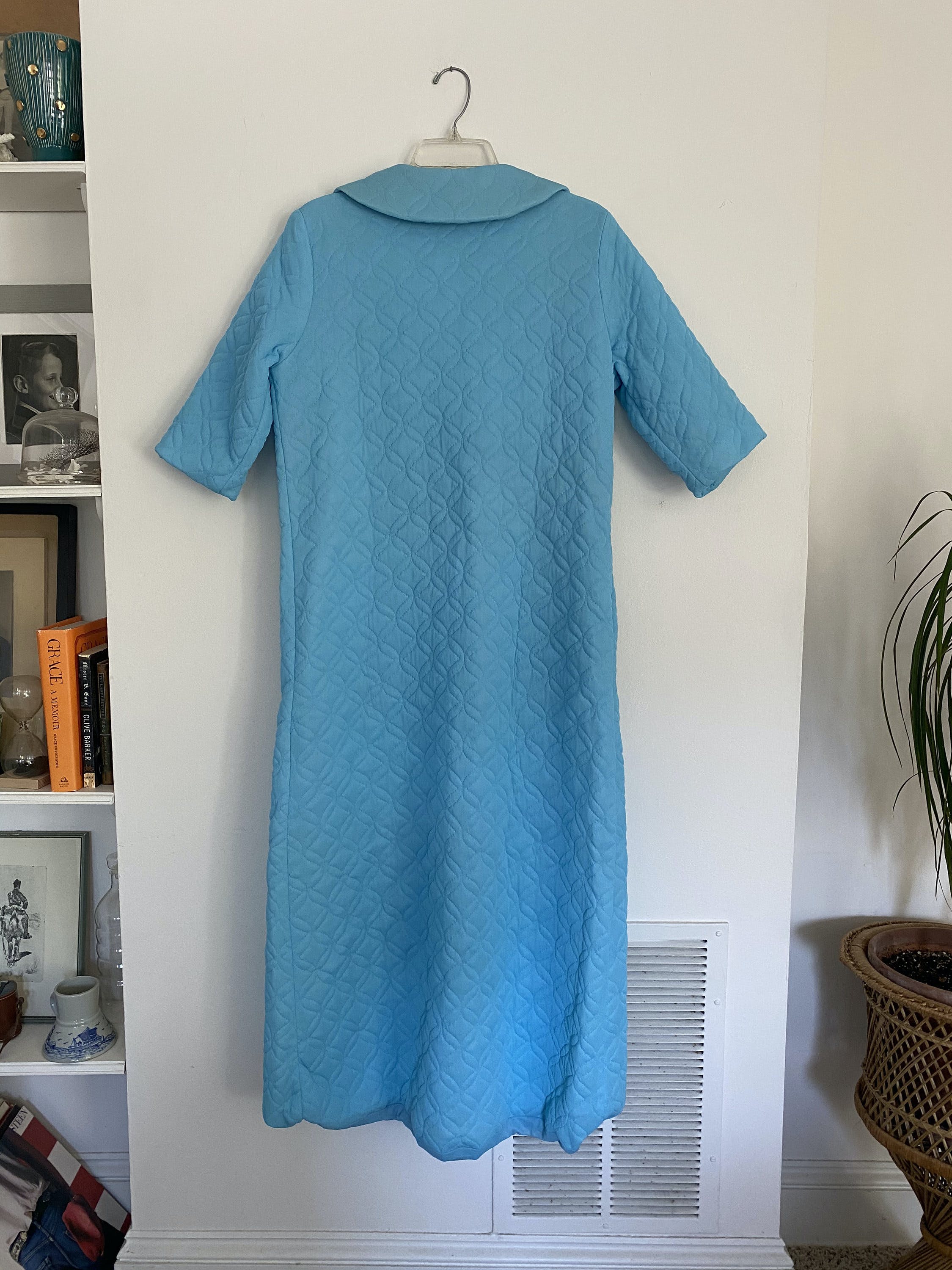Vintage 60’s Blue quilted house coat robe with Small Floral Embroidery ...
