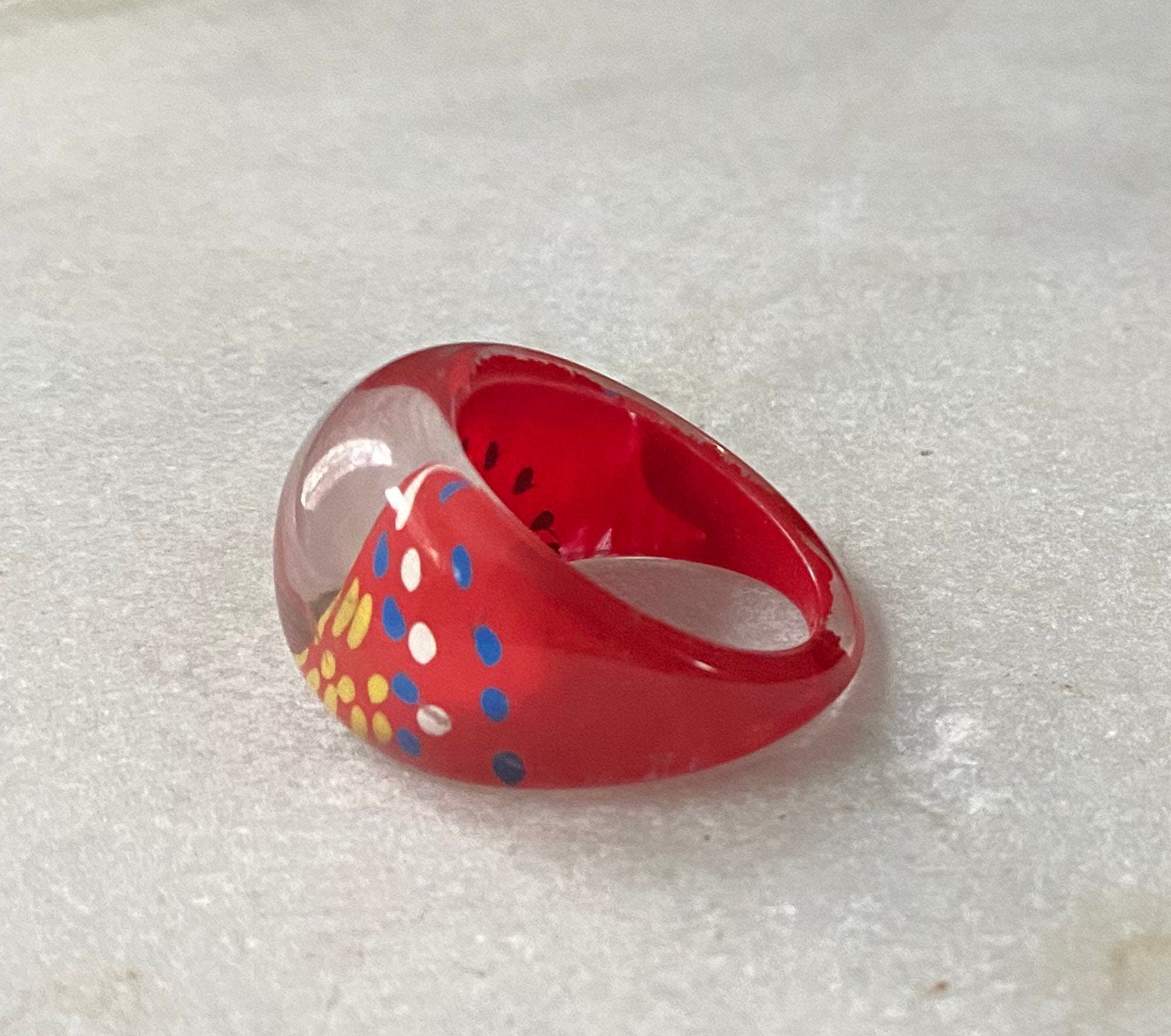 Vintage 90's Red Confetti Art Glass Ring | Shop THRILLING