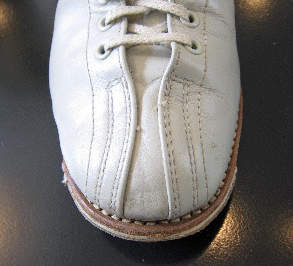 60s Vintage Men's Bowling Shoes Split Toe Beige Leather by Beebe | Shop ...