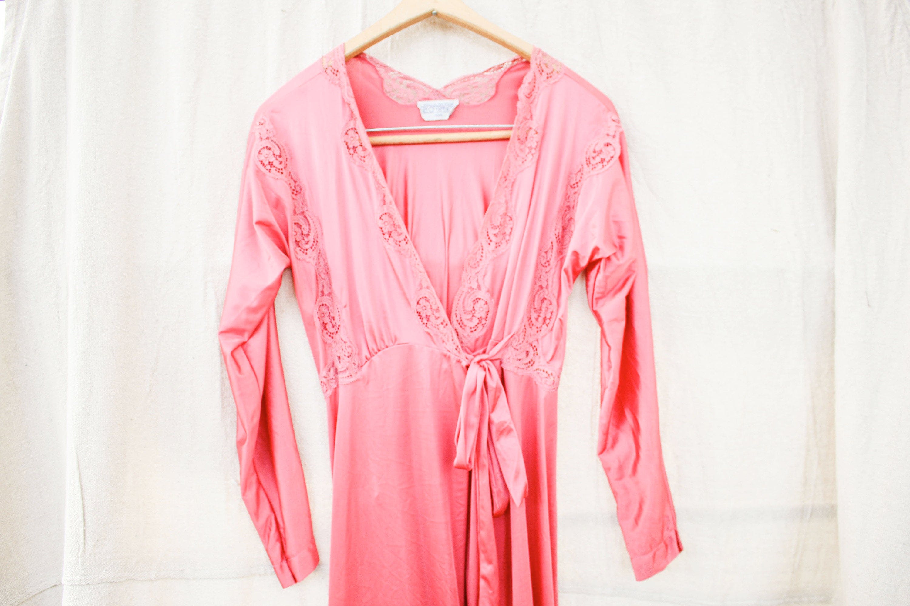 Vintage 90’s Pink Silk and Lace Long Robe by Lily of France | Shop ...