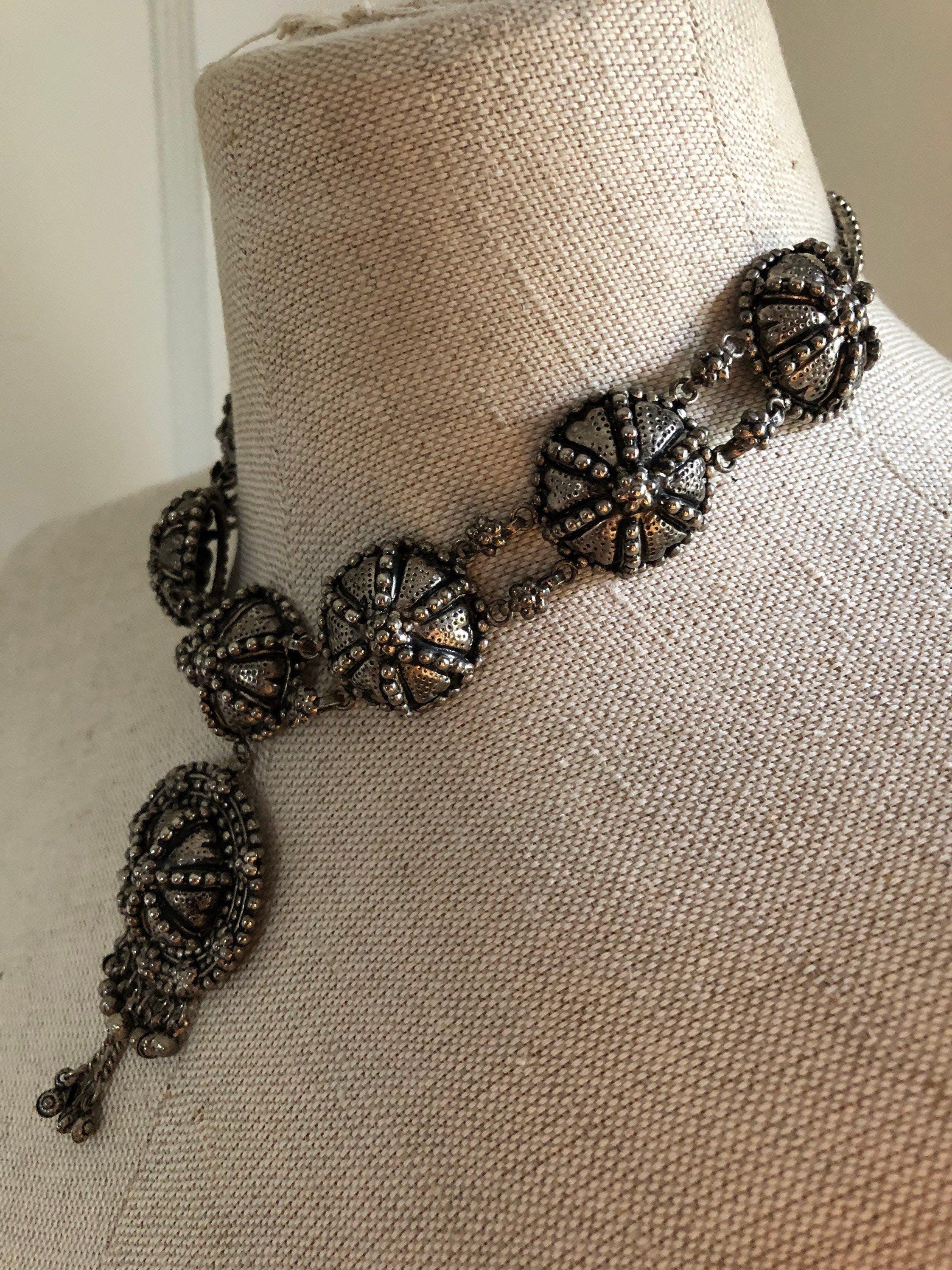 Vintage 70's Medieval Gothic Armory Choker Necklace | Shop THRILLING