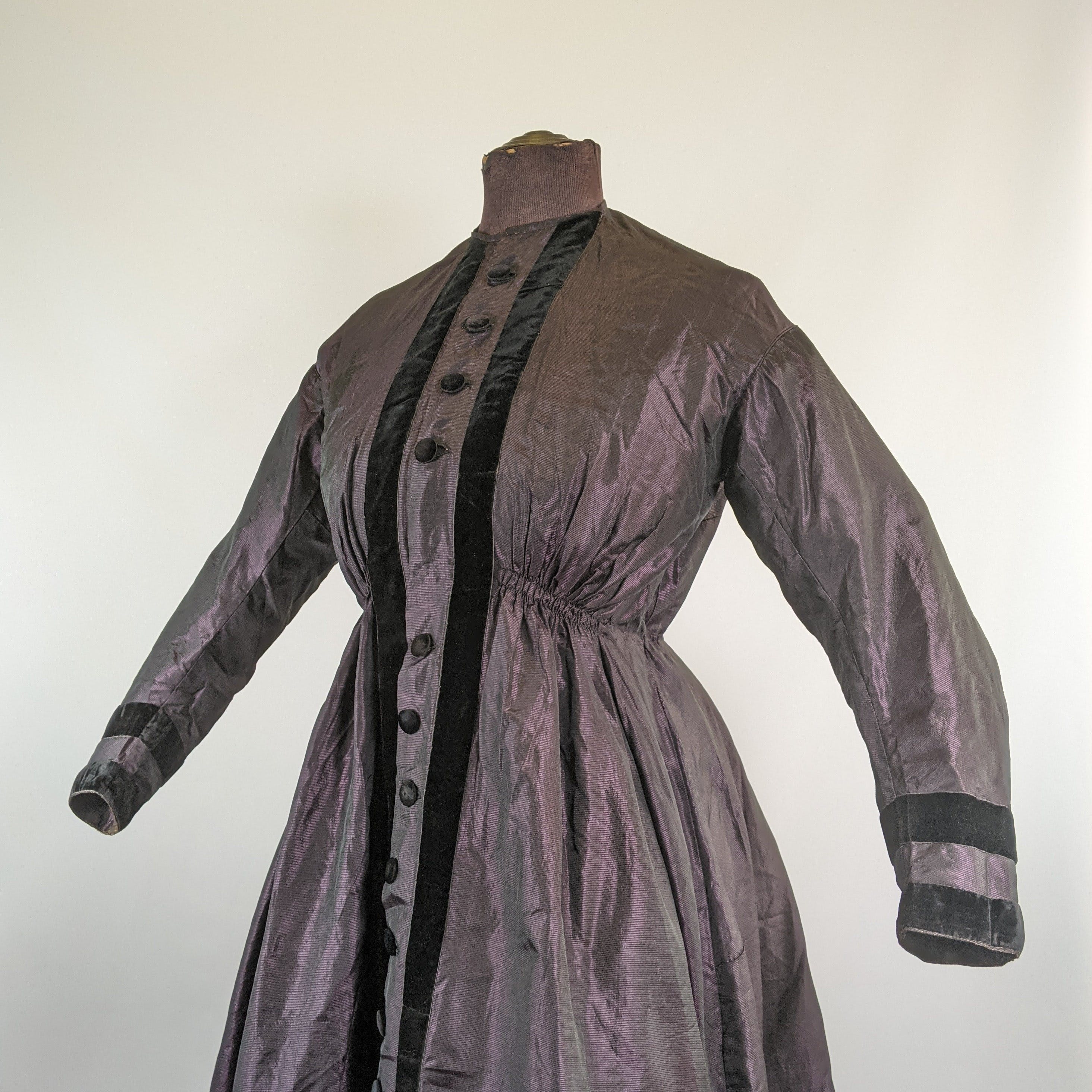 Vintage Victorian Purple Wrapper Dress | Shop THRILLING