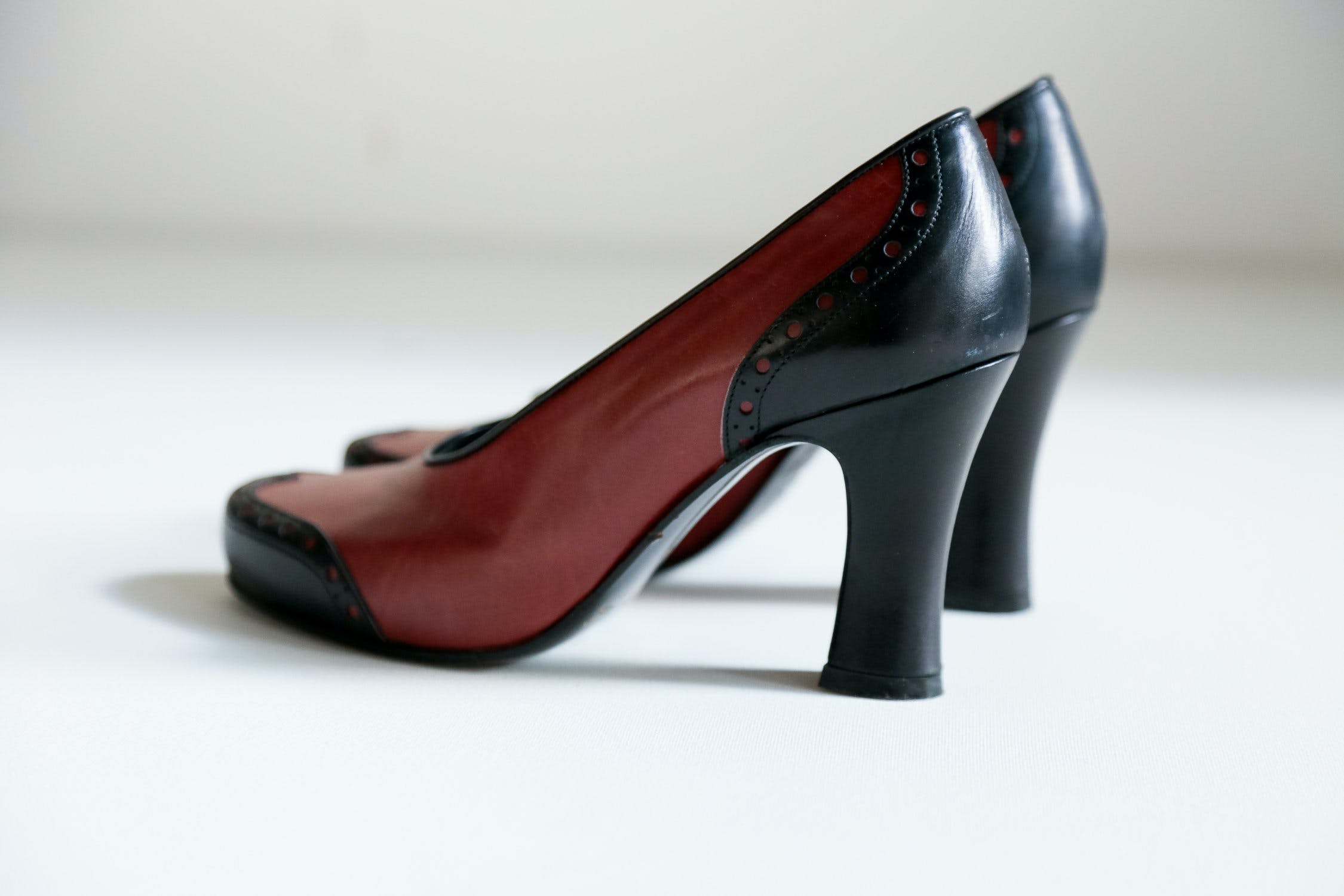 Vintage 60's Black Leather Heels | Shop THRILLING
