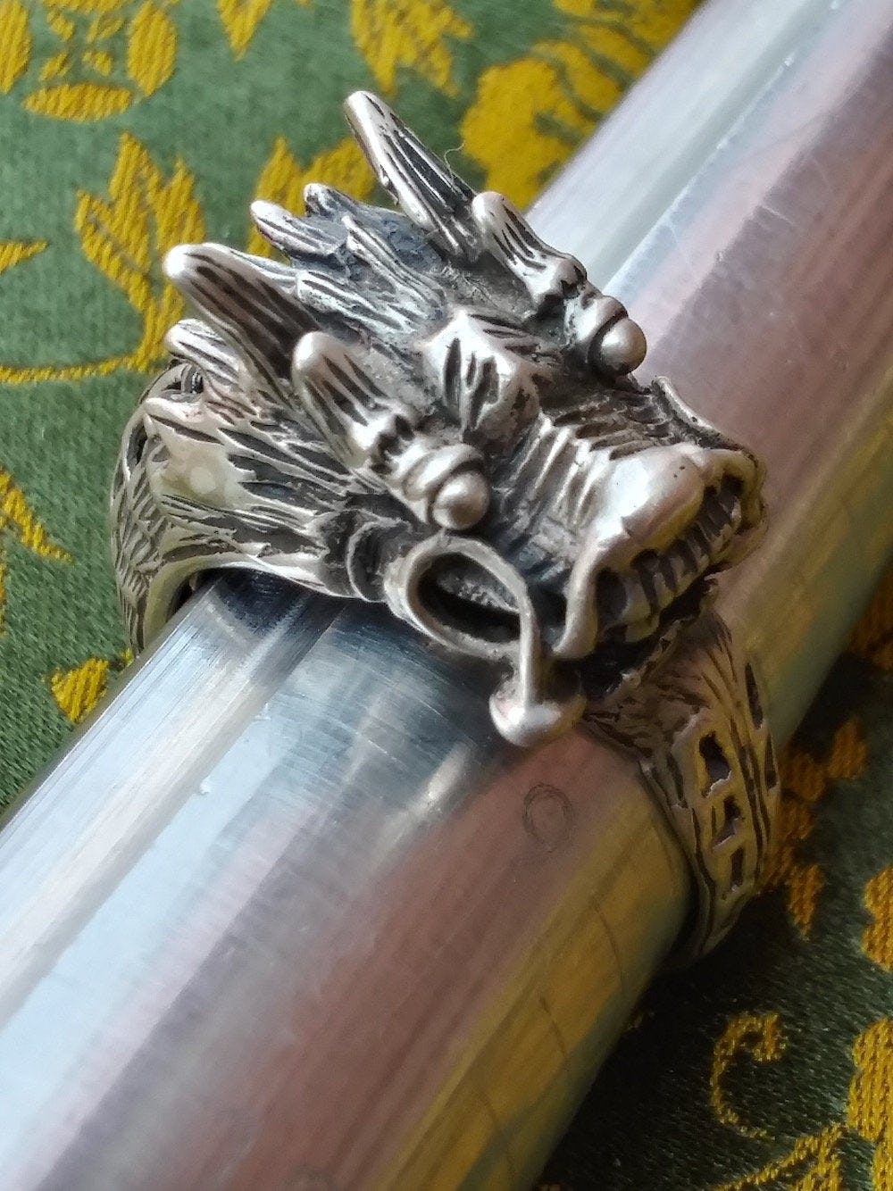 Vintage 90’s Silver Dragon Wrap Around Ring | Shop THRILLING