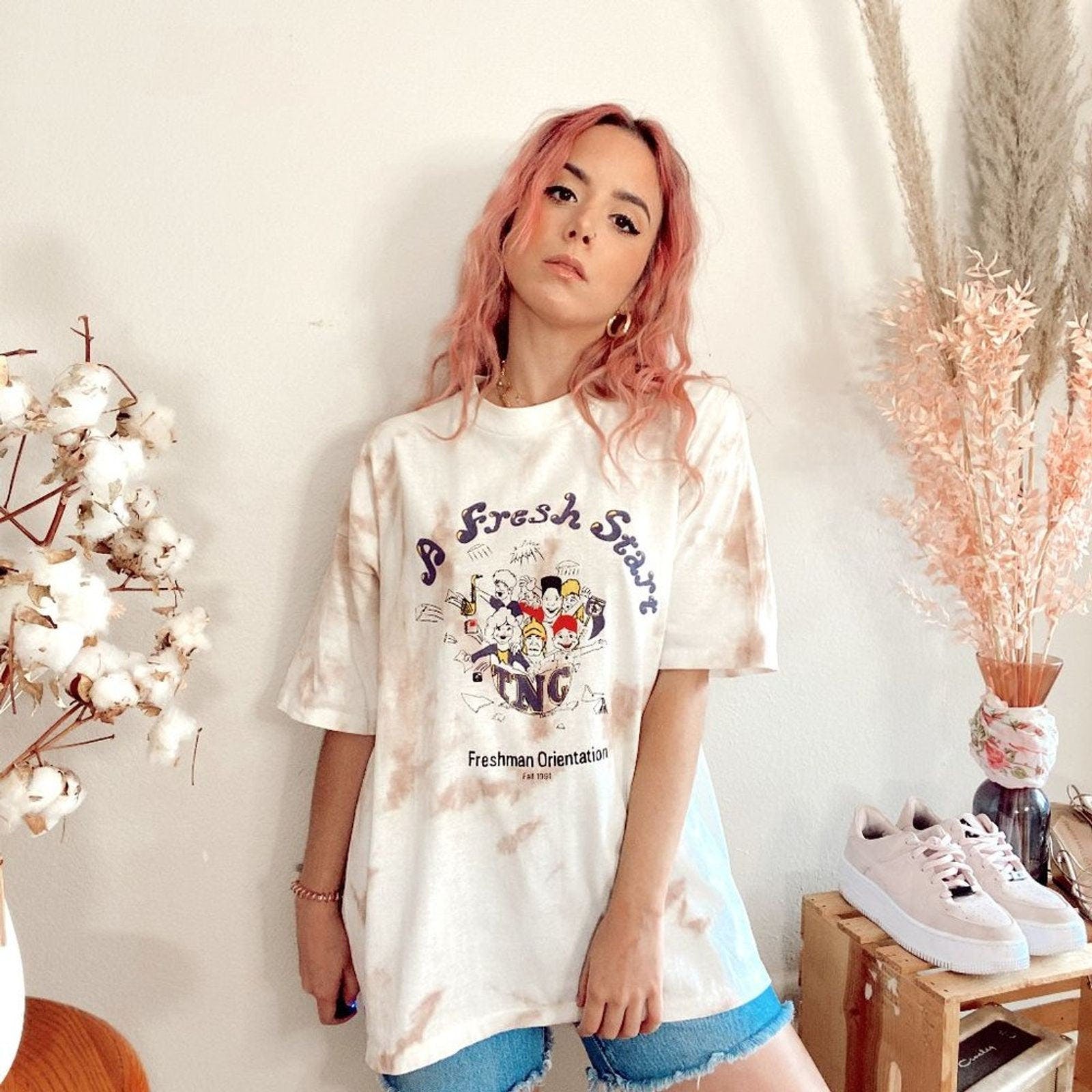 Vintage 90's Fall Freshman Orientation Graphic Tee | Shop THRILLING