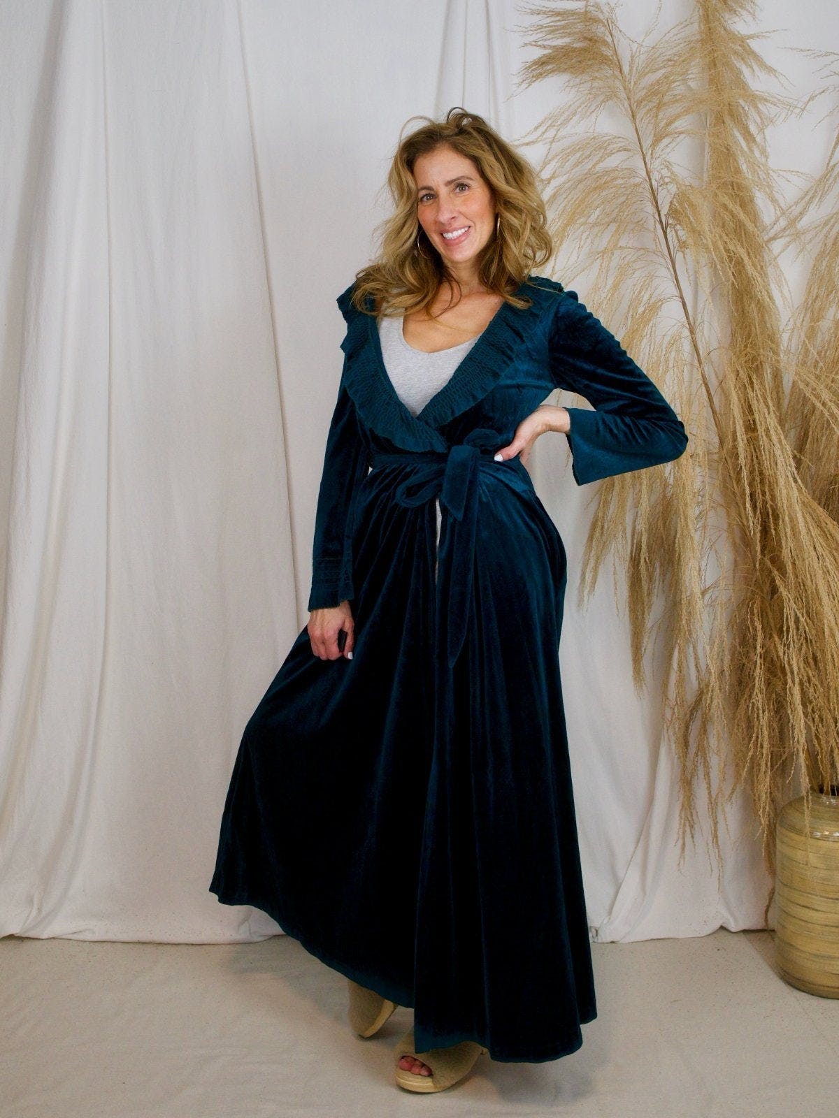 Vintage 70’s Evergreen Velvet Ruffle Robe | Shop THRILLING