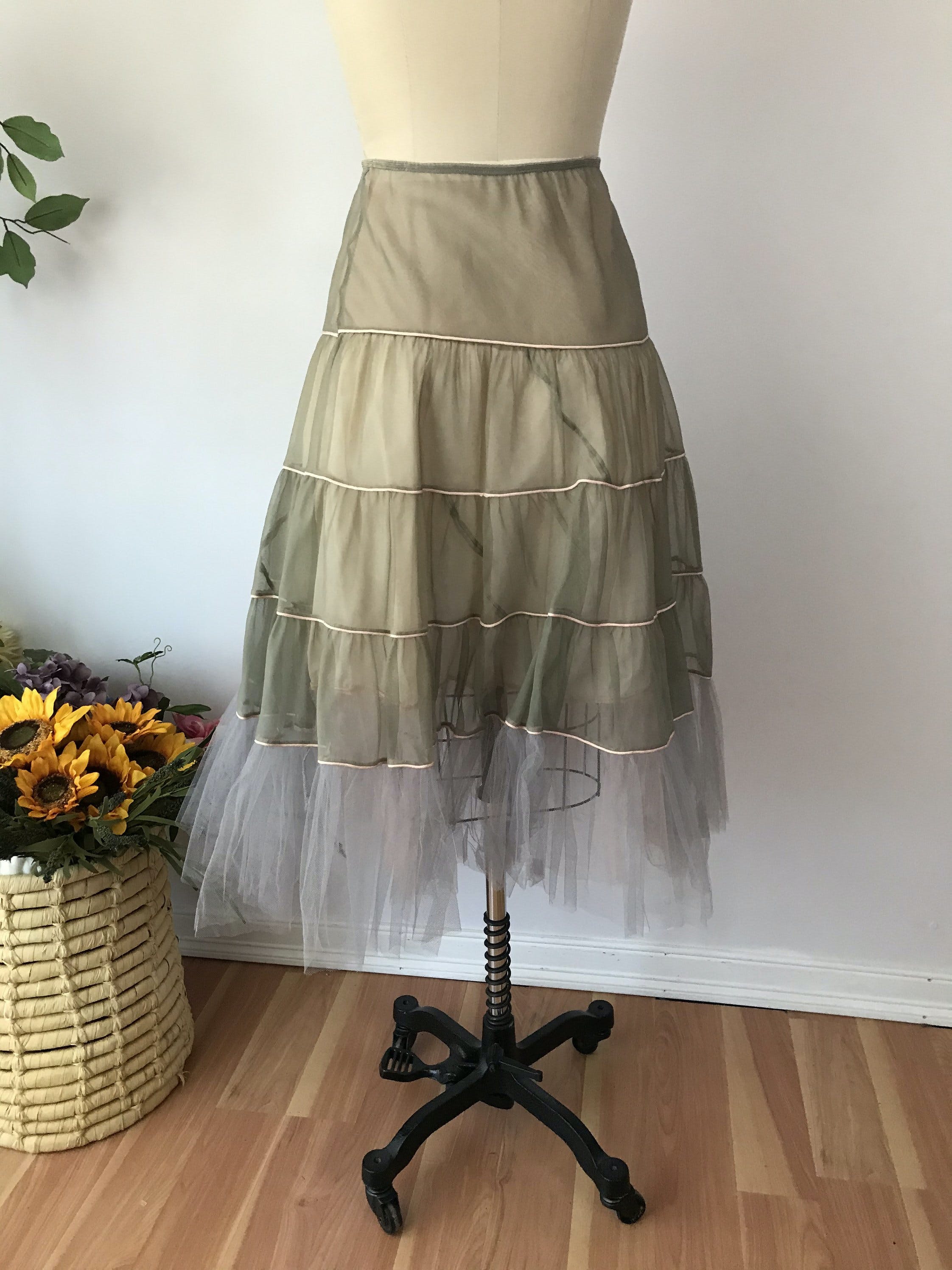 Vintage 50's Gray and Dusty Purple Crinoline Petticoat | Shop THRILLING