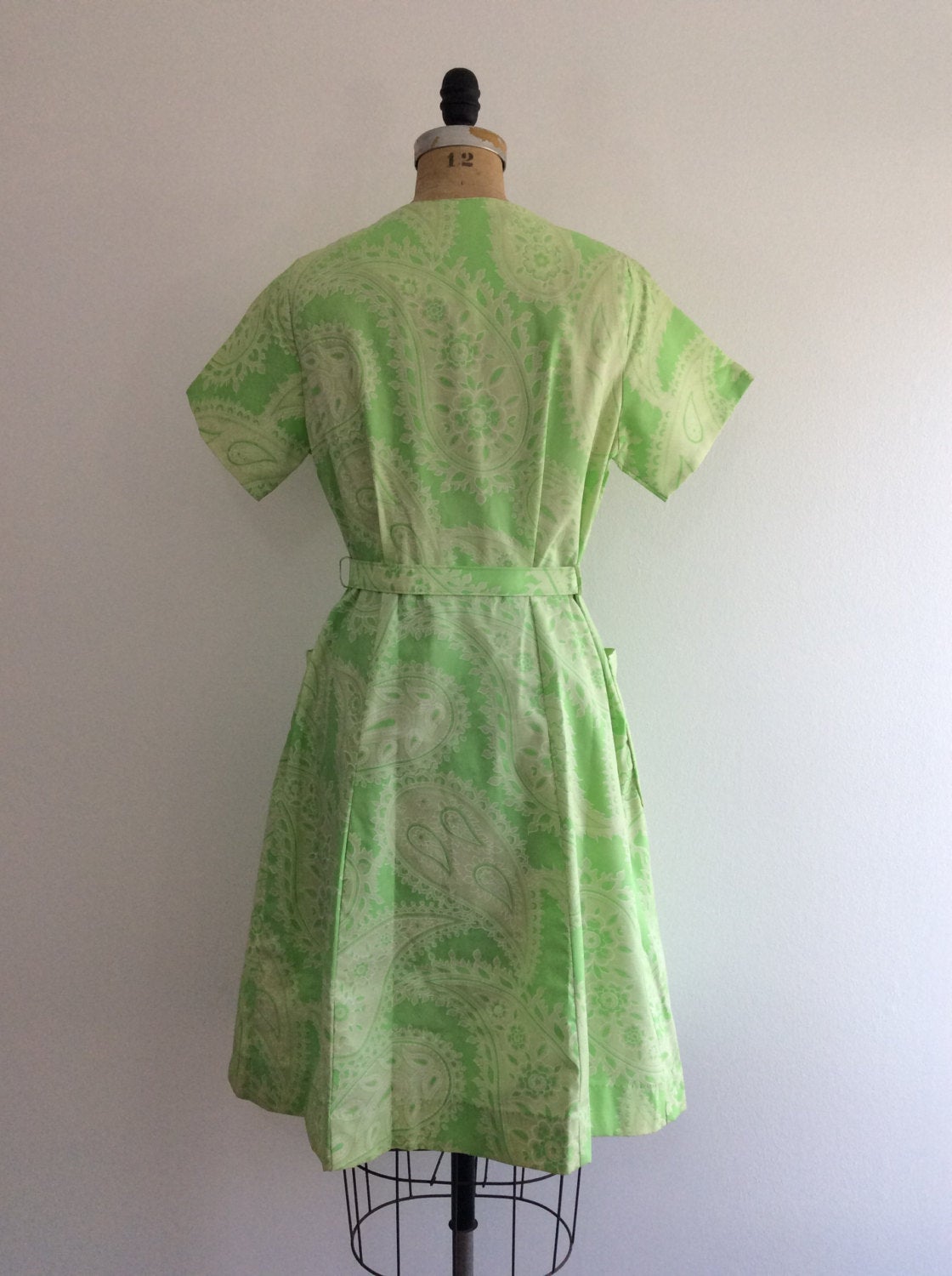 Vintage 50's/60's Green Paisley Button Up Dress with Belt by Tanbro ...