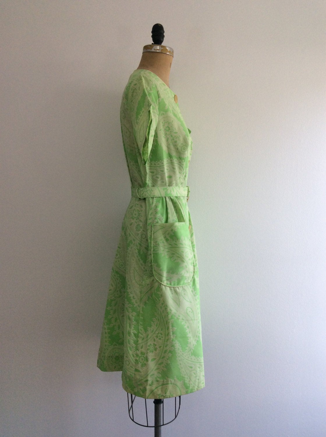 Vintage 50's/60's Green Paisley Button Up Dress with Belt by Tanbro ...