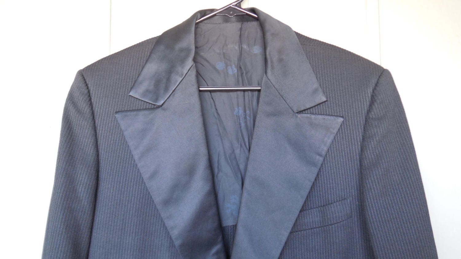 Men's Vintage 70s Black Formal Tuxedo Jacket | Shop THRILLING