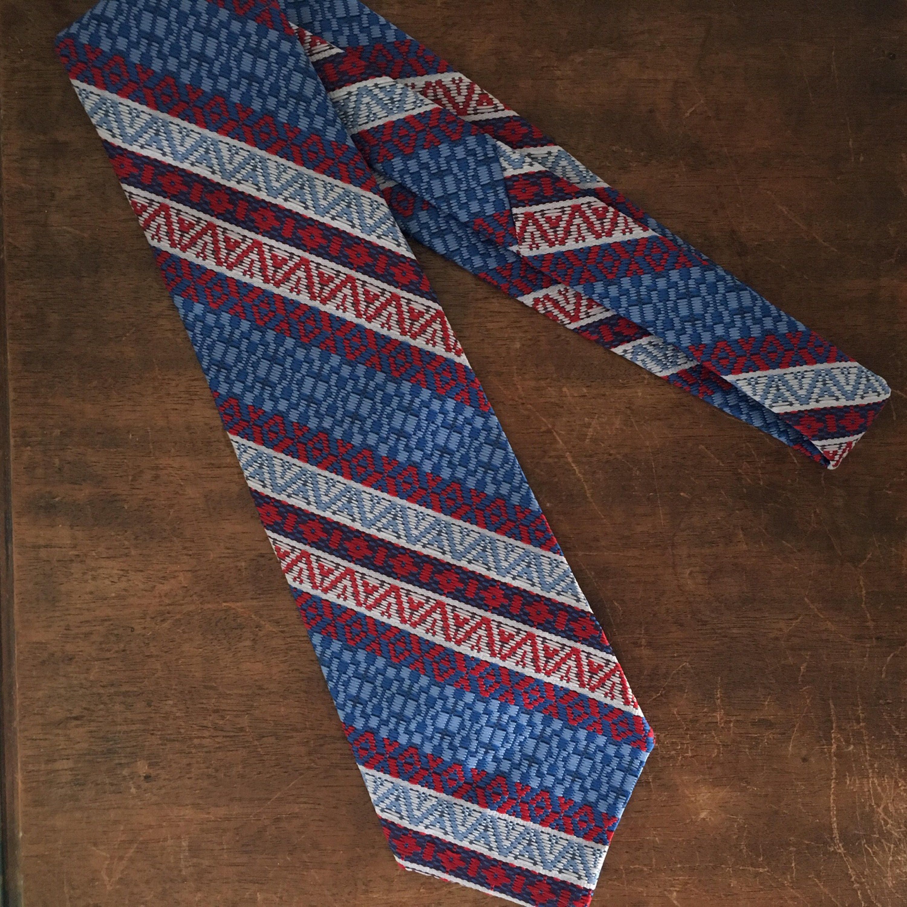 Vintage Wide Polyester Tie 70s Red White and Blue Tie Salesman Style K ...