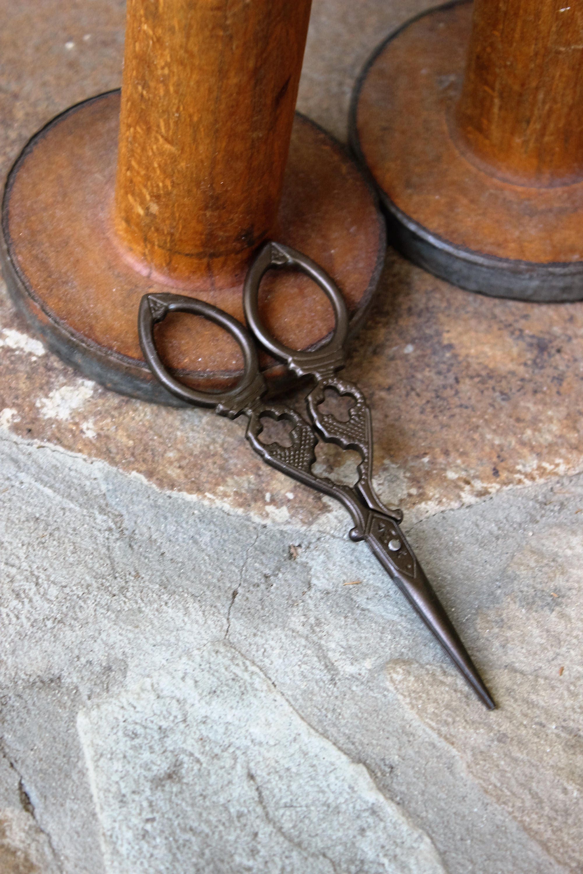 Vintage Retro Gothic Scissors | Shop THRILLING