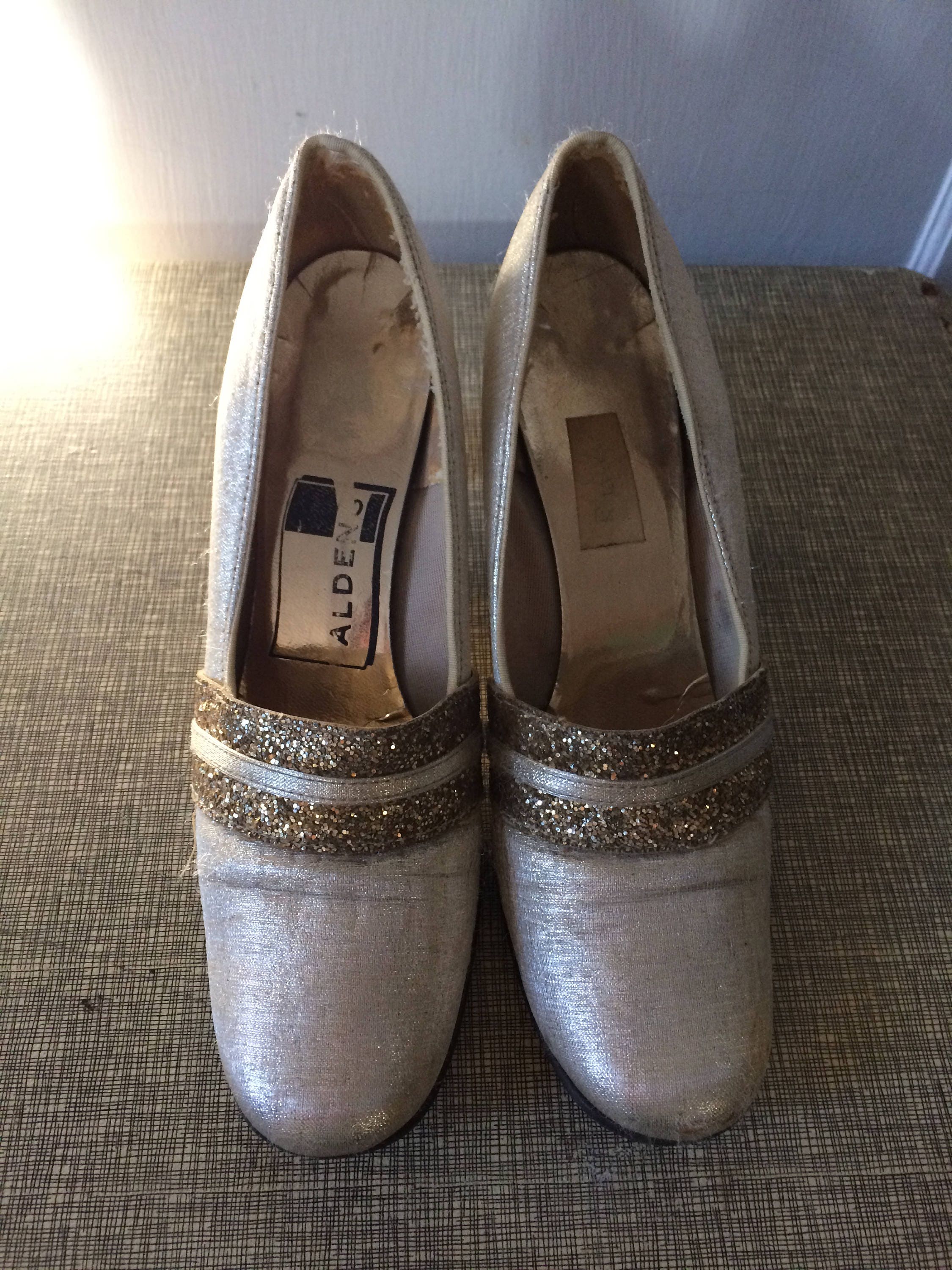 60s Gold Shoes Mod Heels Vintage by Aldens | Shop THRILLING