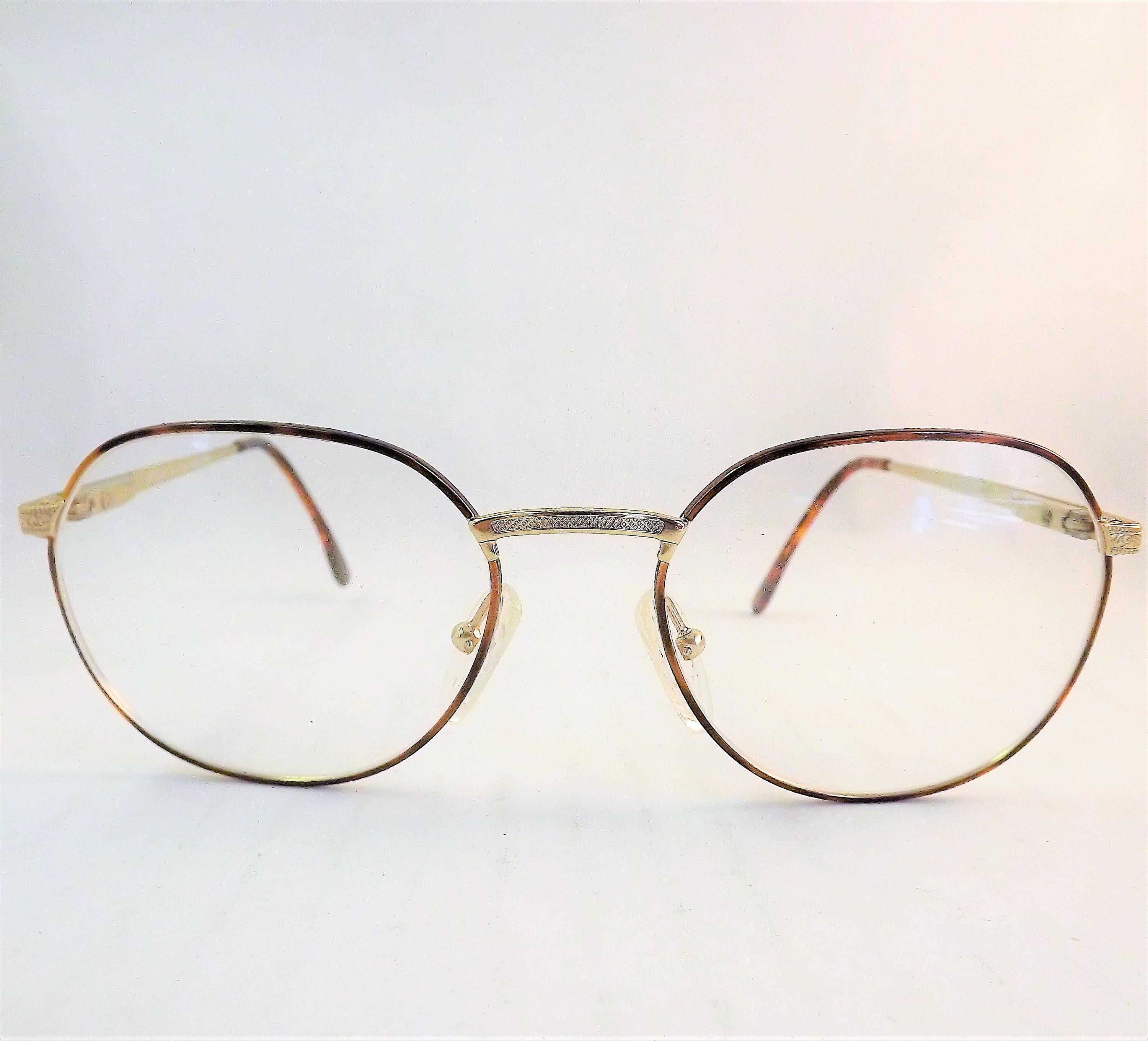 Vintage Tortoise Shell and Gold Metal Eyeglasses | Shop THRILLING