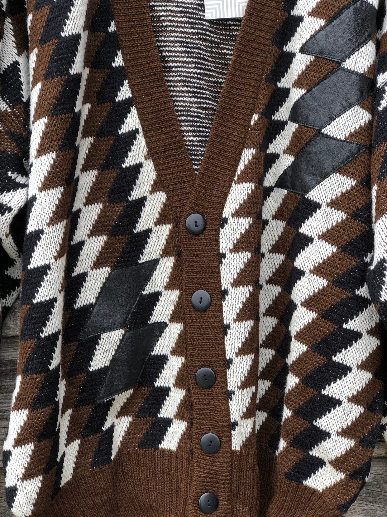 Vintage 90's V-Neck Geometric Pattern Sweater by Rinnovato by Nak ...