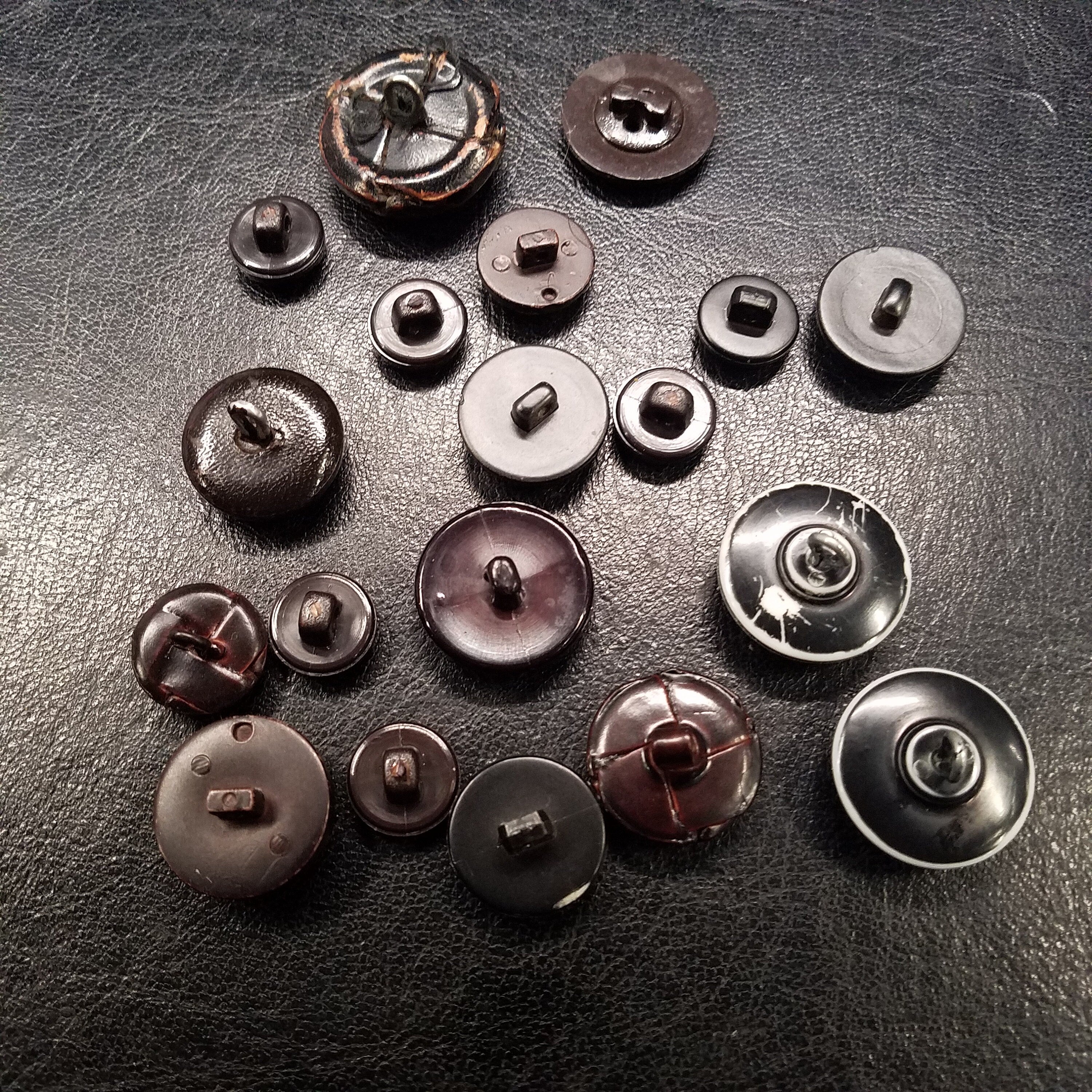 Vintage Buttons Black Leather Like Lot of 19 Assorted Sizes and Styles ...