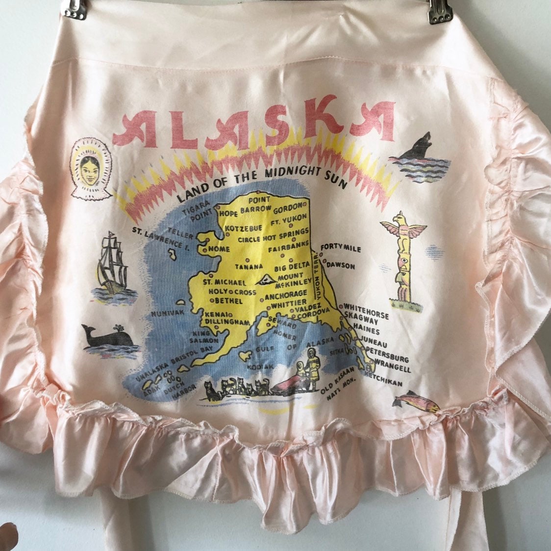 Vintage Satin Souvenir Apron 50s Alaska Destinations Half Apron with W ...