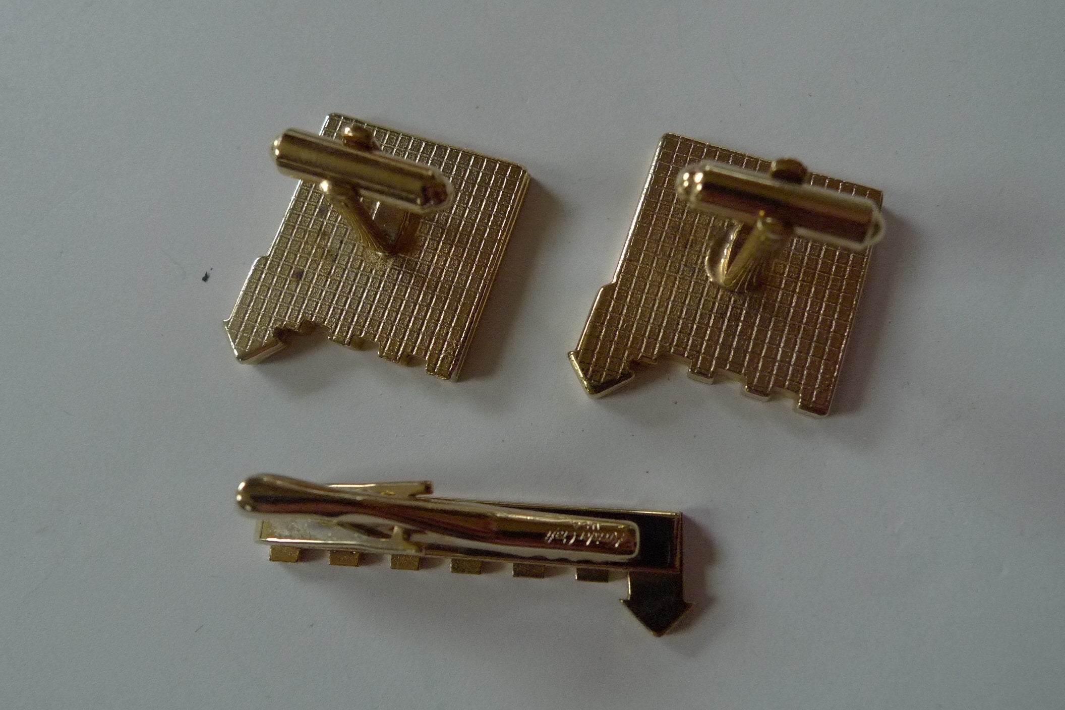 Vintage 50s 60s Gold and Copper Gauntlet and Castle Cuff Links with ...