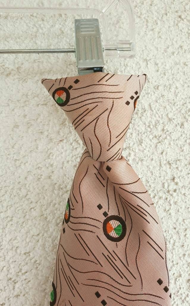 Vintage Pink Polyester Print Wide Tie | Shop THRILLING