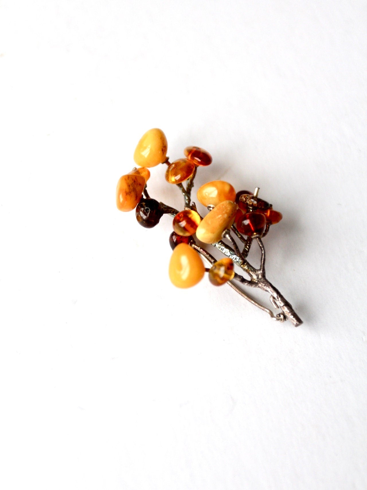Vintage Amber Brooch | Shop THRILLING
