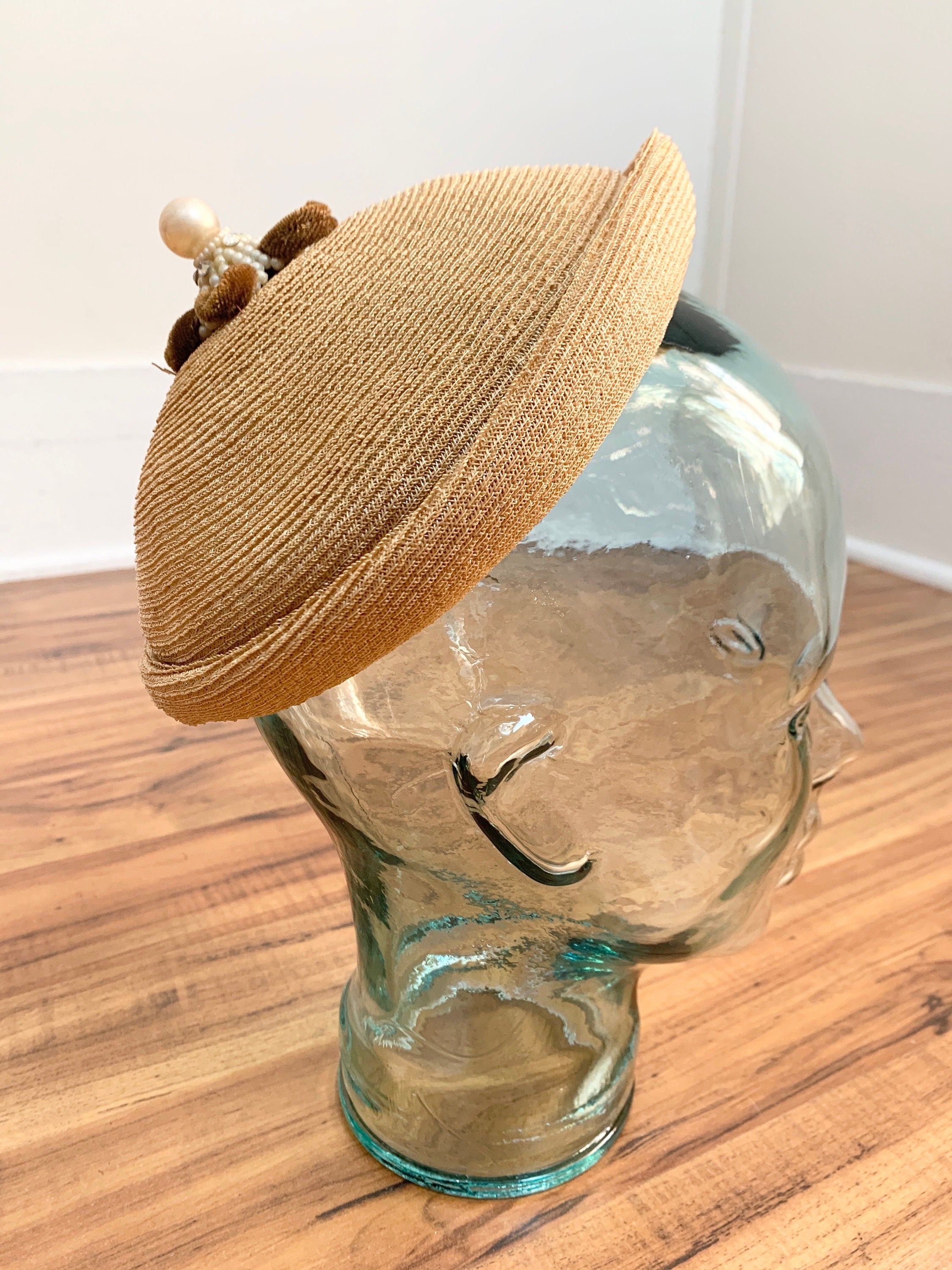 Vintage 50s Straw Fascinator with Pointy Pearl Top | Shop THRILLING