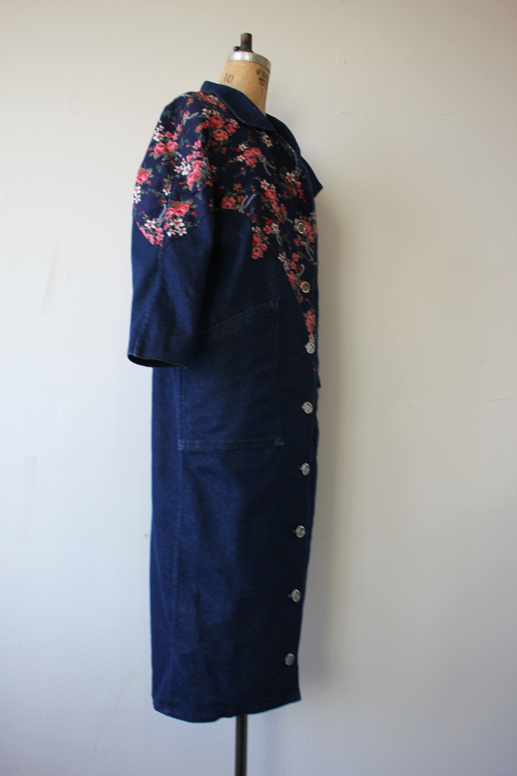Vintage 80's/90's Denim Duster with Floral Appliqué | Shop THRILLING