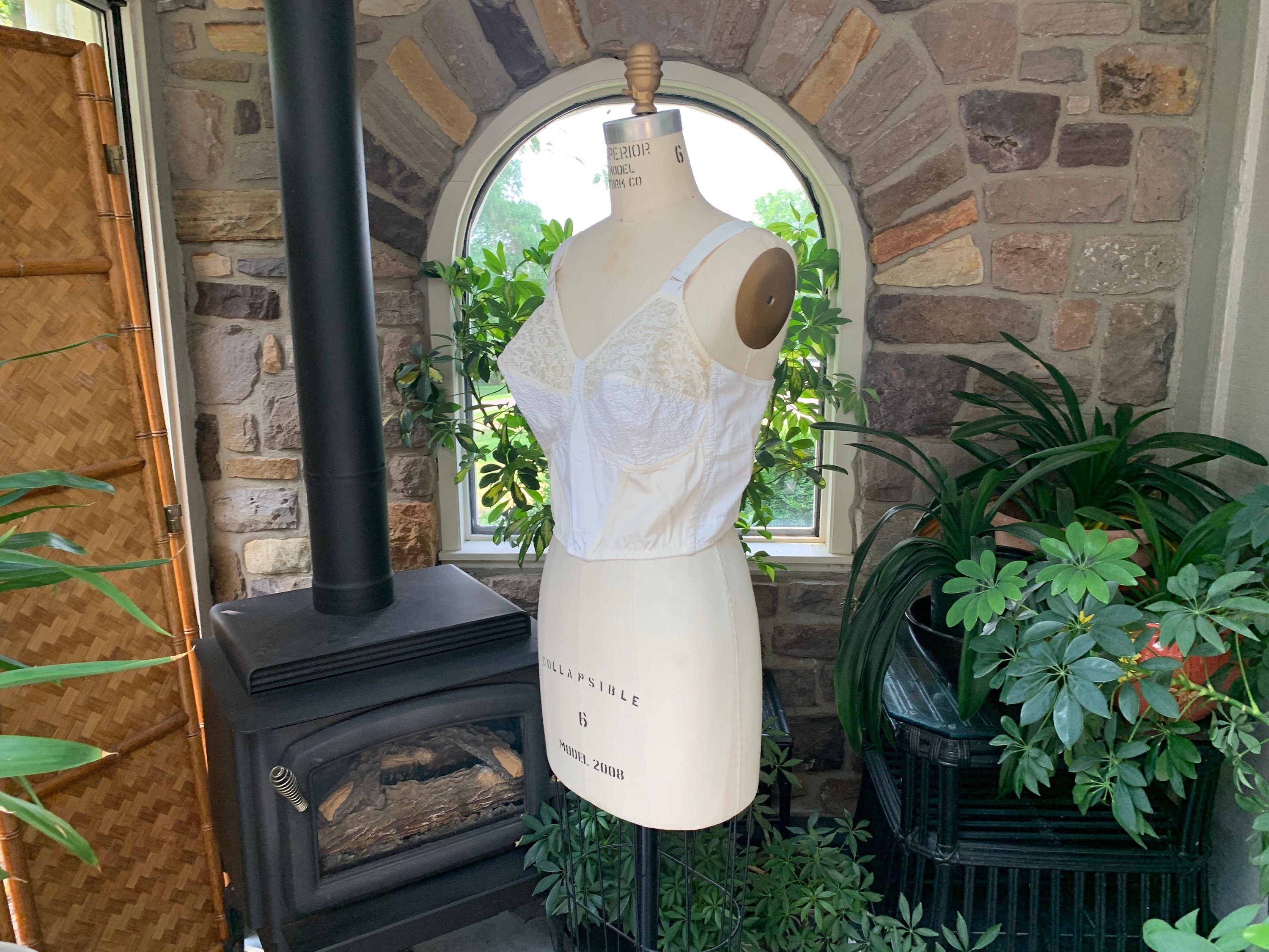 Vintage 50’s Lace and Cotton Bullet Long Line Bra | Shop THRILLING