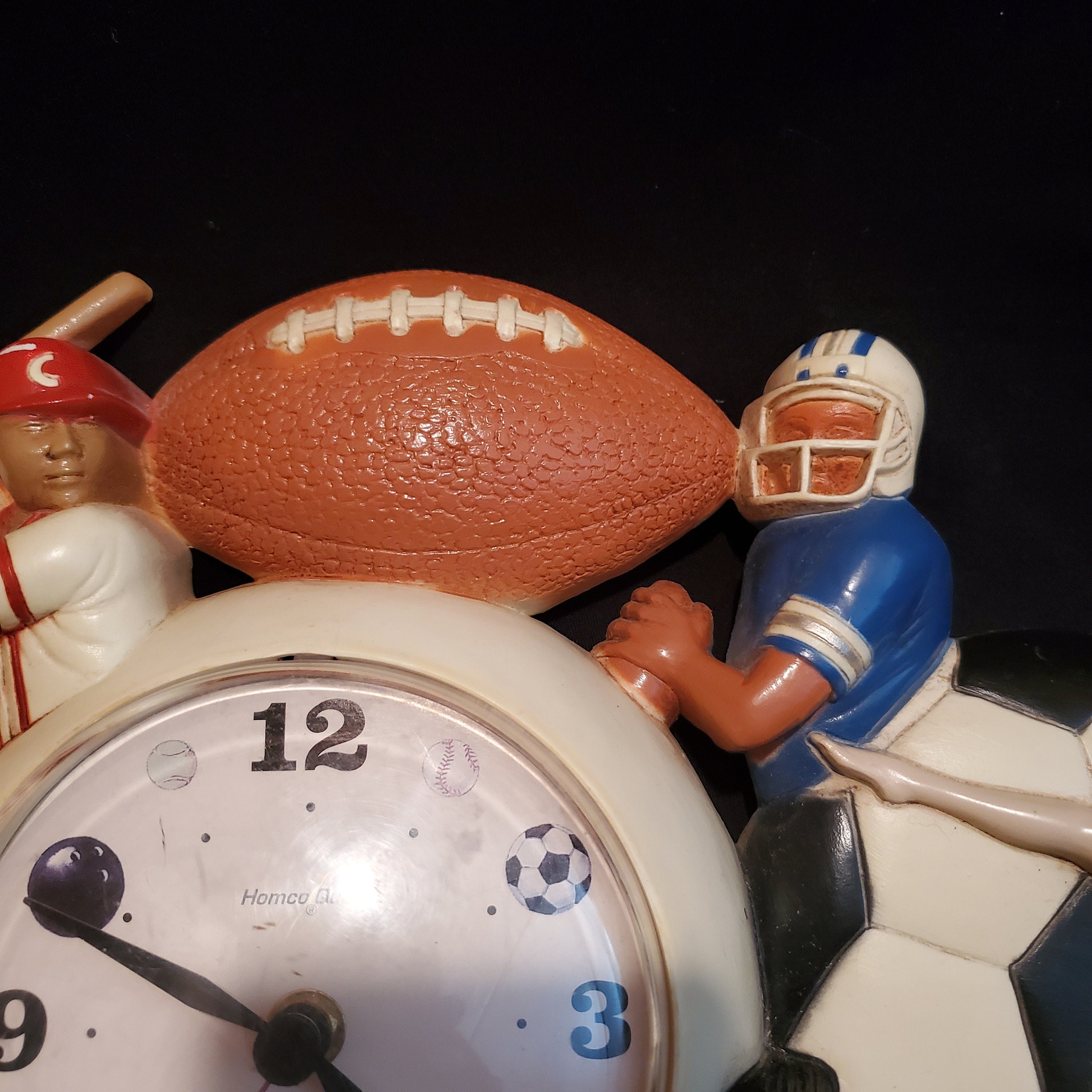 Vintage Homco Sports Wall Clock Quartz 3318 1994 by Burwood Products ...