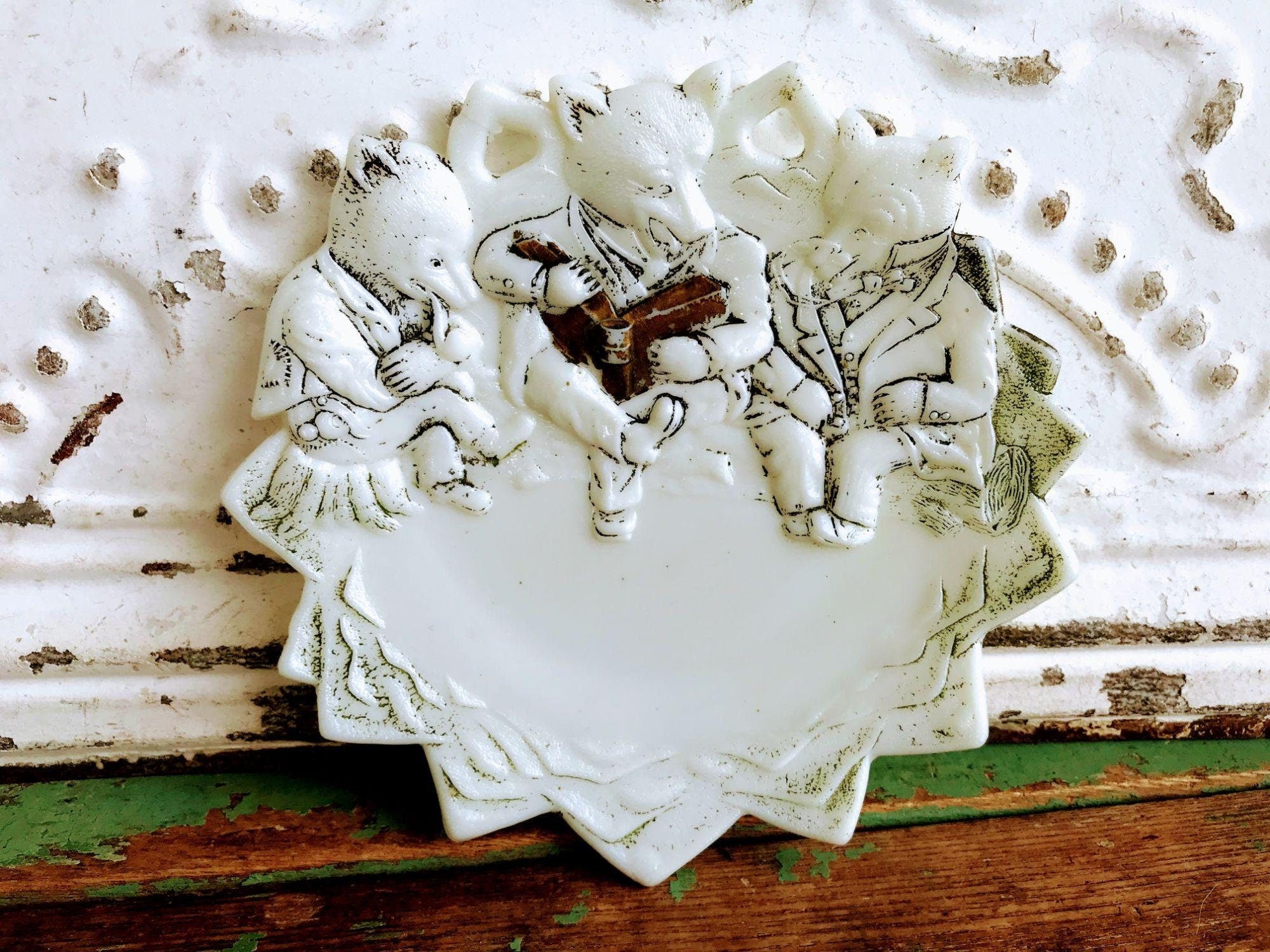 Vintage Antique Victorian Milk Glass Plate with Bears In Suits Smoking ...