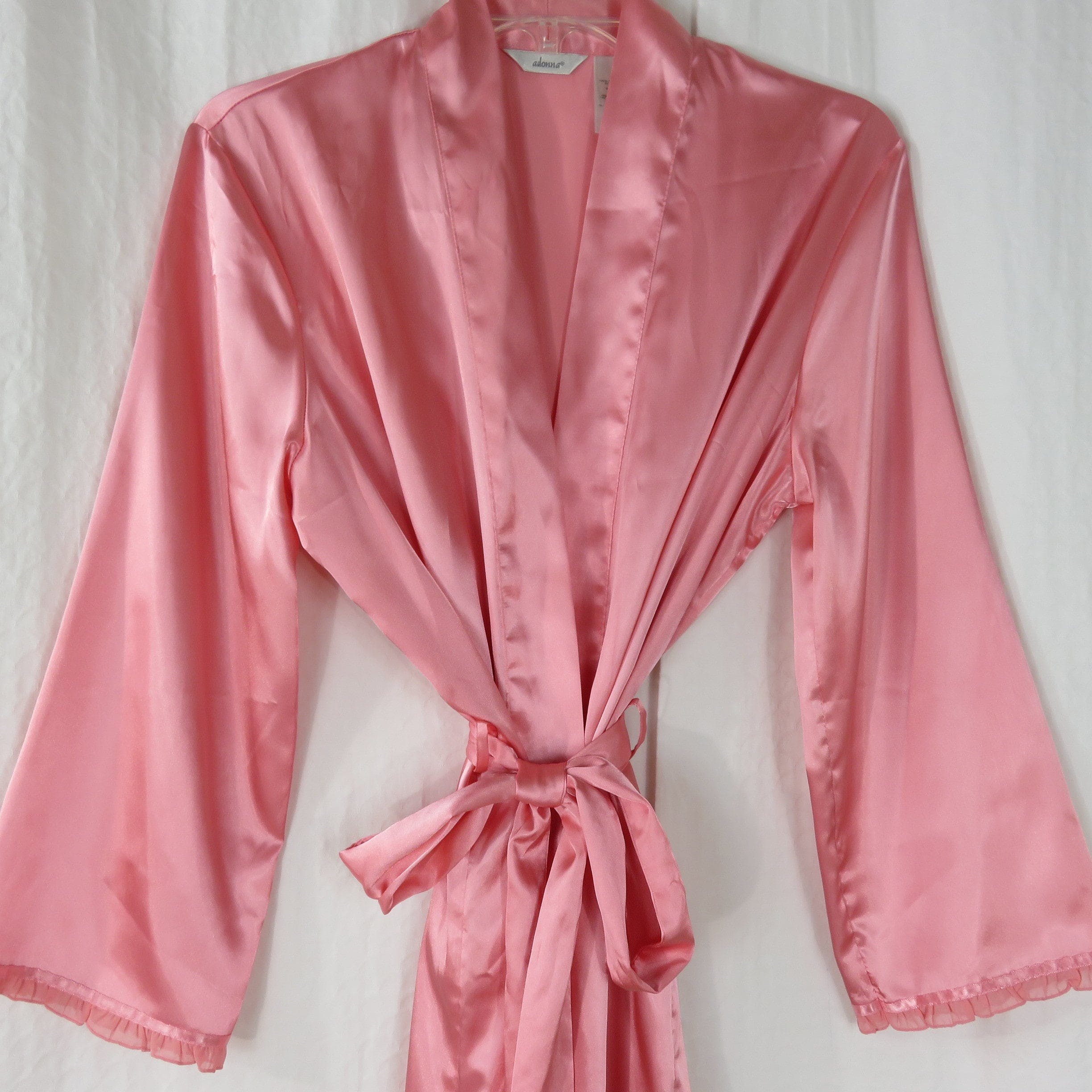 Vintage 90’s Bubblegum Pink Robe by Adonna | Shop THRILLING