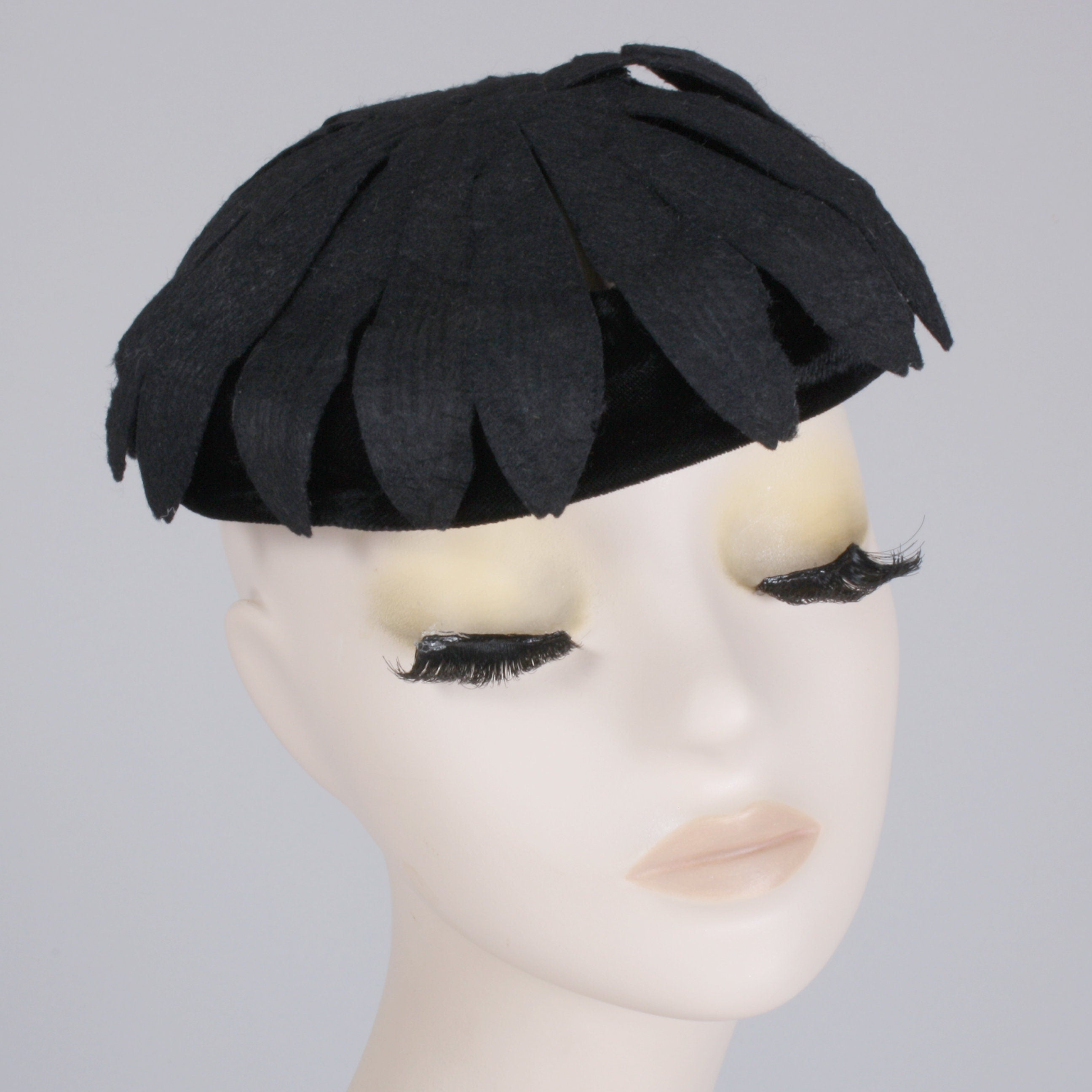 Vintage 50’s Black Drooping Flower Petal Goth Pin Up Hat | Shop THRILLING