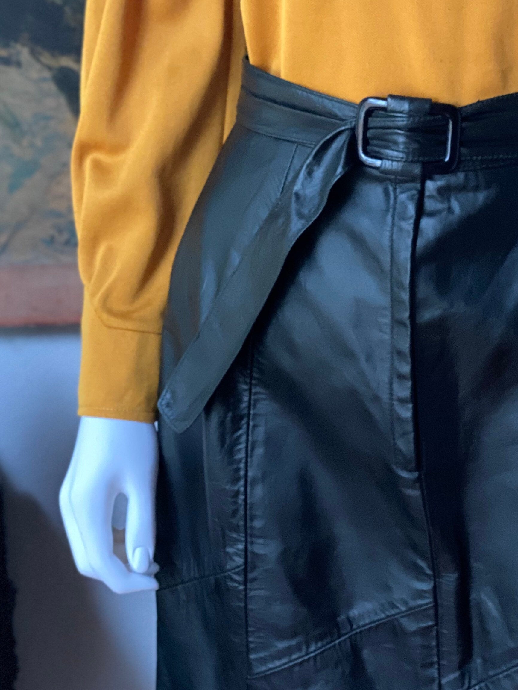 Vintage 70s Leather Mermaid Style Skirt by Northside fashions | Shop ...