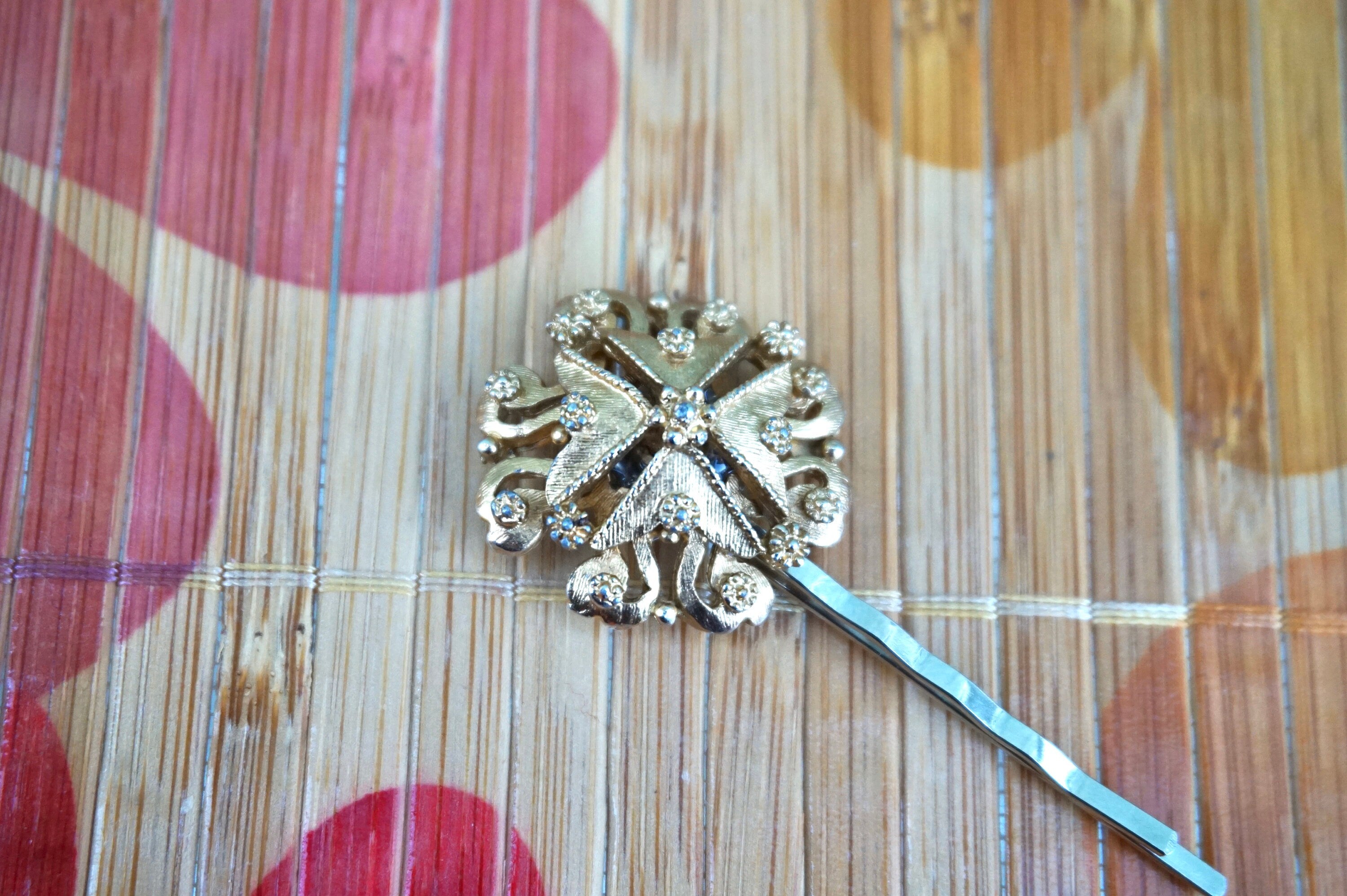 Vintage 60’s Hair Pin | Shop THRILLING