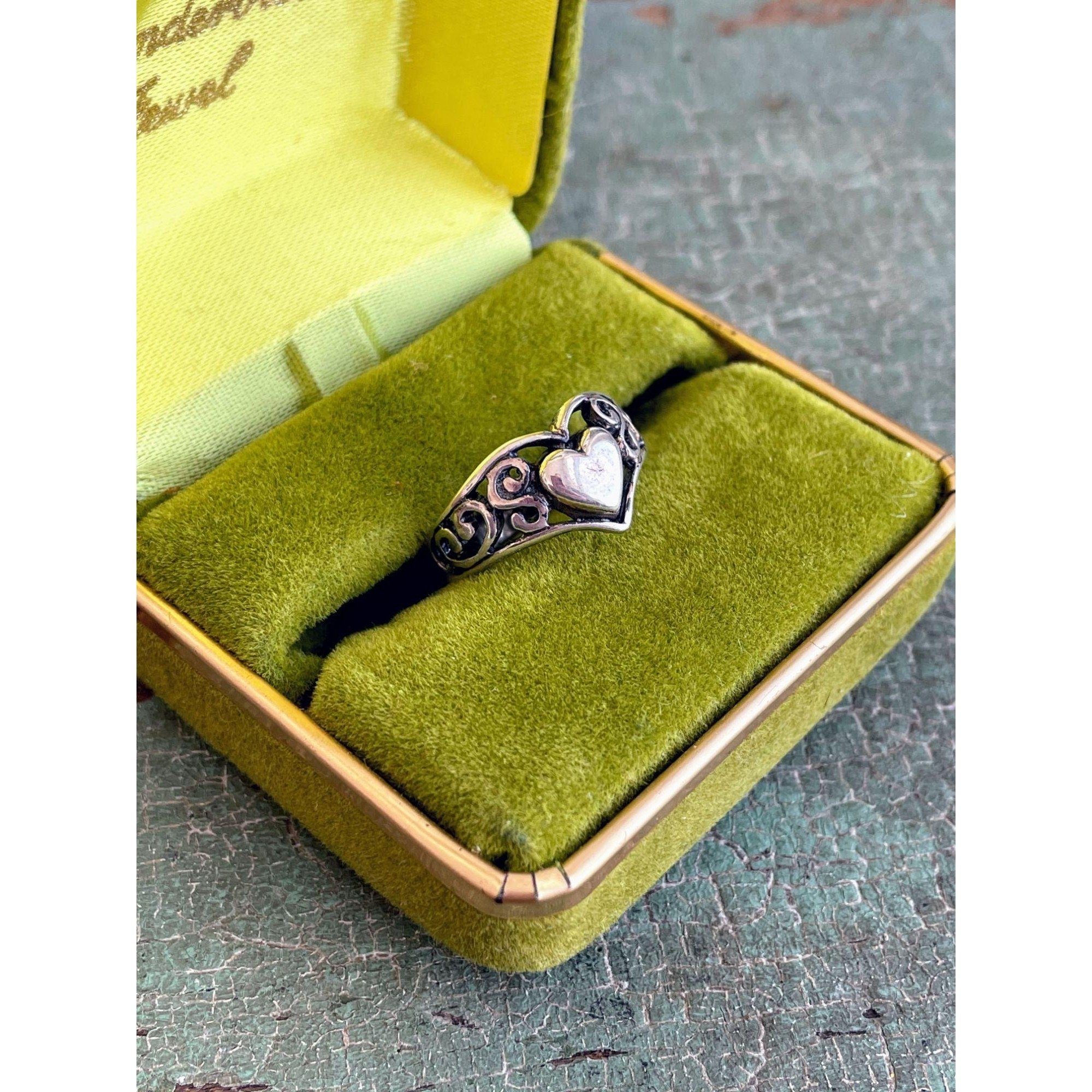 Vintage 925 Silver Ring Heart Scrolling | Shop THRILLING