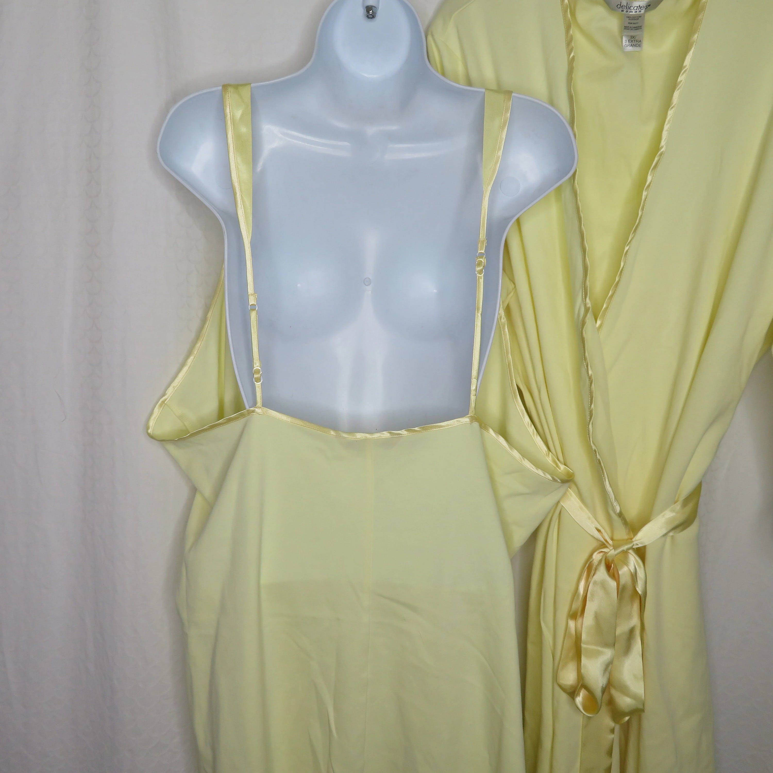 Vintage Yellow Nightgown Robe Set by Delicates Woman | Shop THRILLING